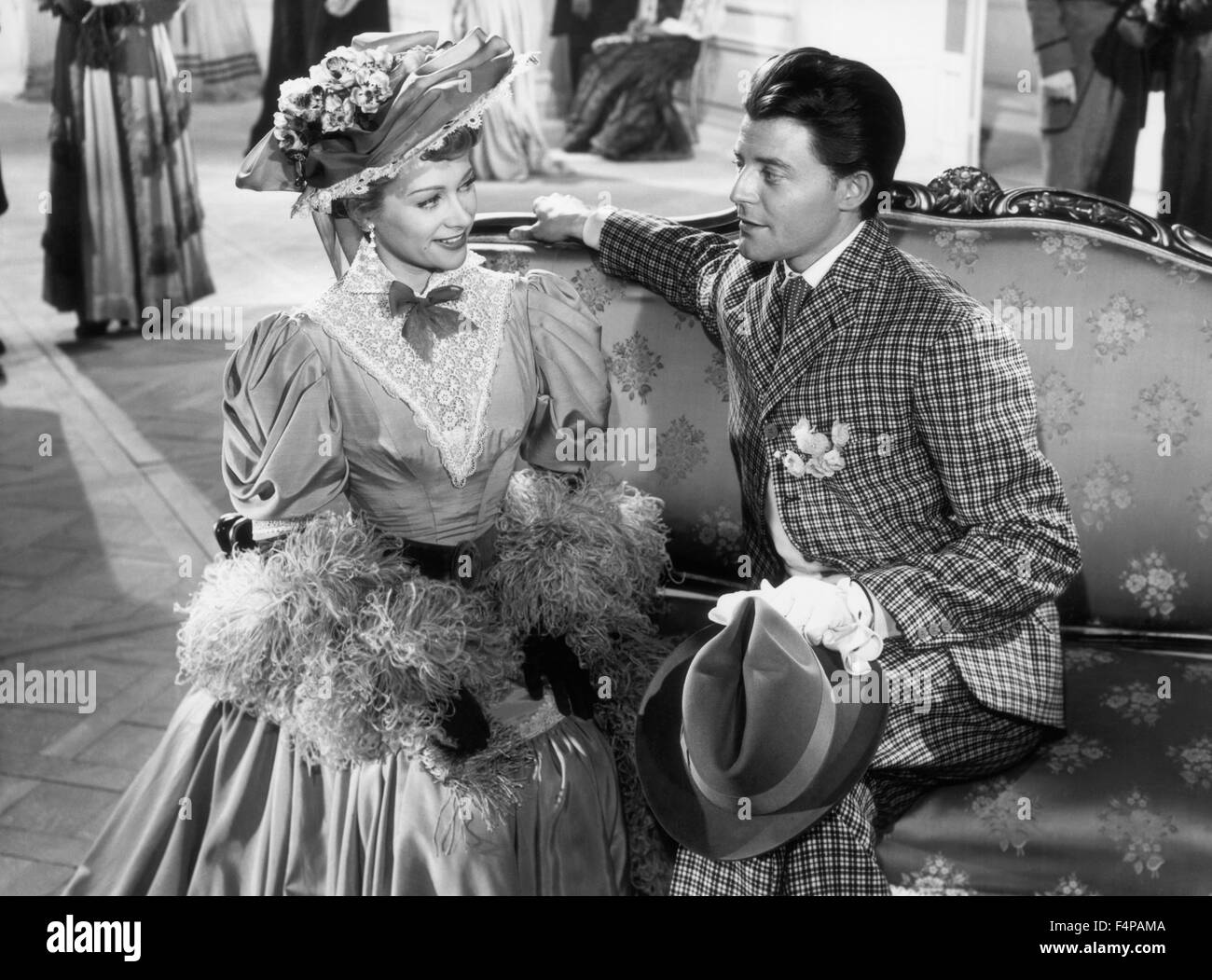 Martine Carol, Gerard Philipe / Les Belles De Nuit 1952 directed by ...