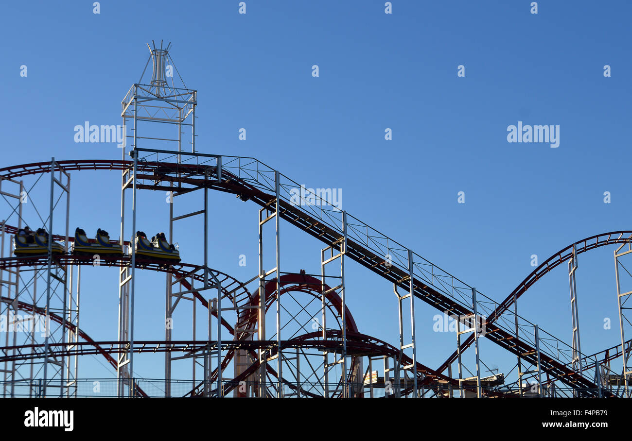 Beach aberdeen funfair hi-res stock photography and images - Alamy