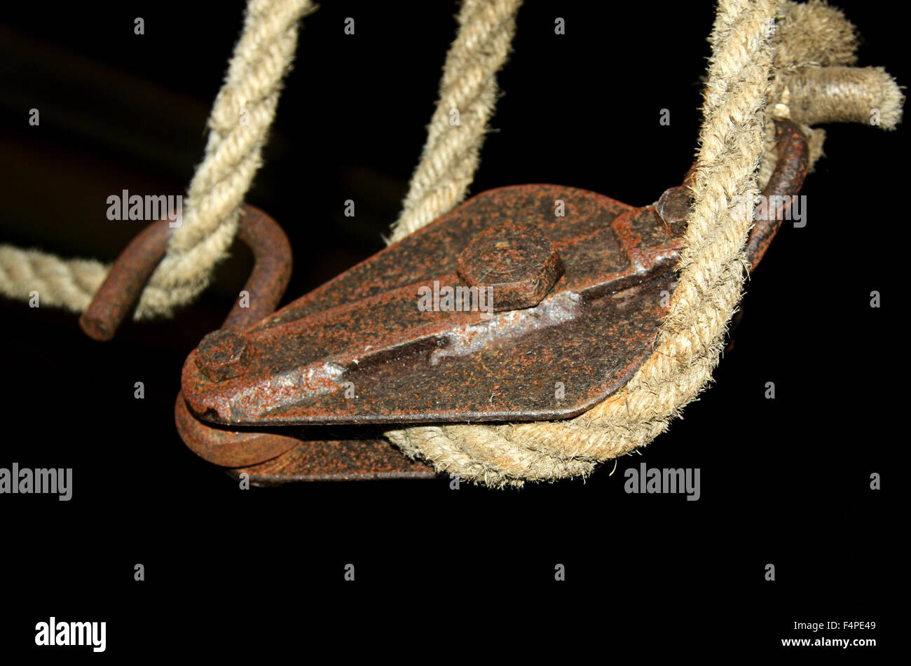 Old hoist hi-res stock photography and images - Alamy