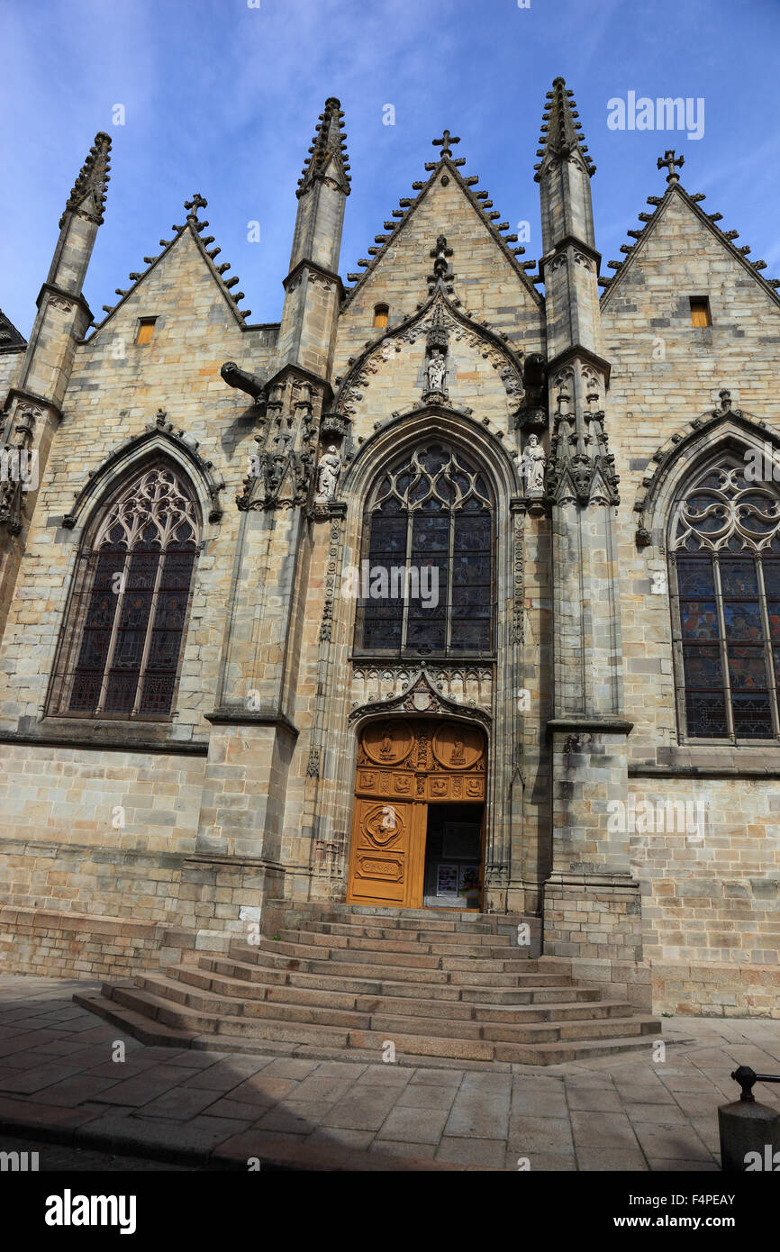 France, Brittany, Vitre, church, Englise Notre-Dame de Chartres Stock ...