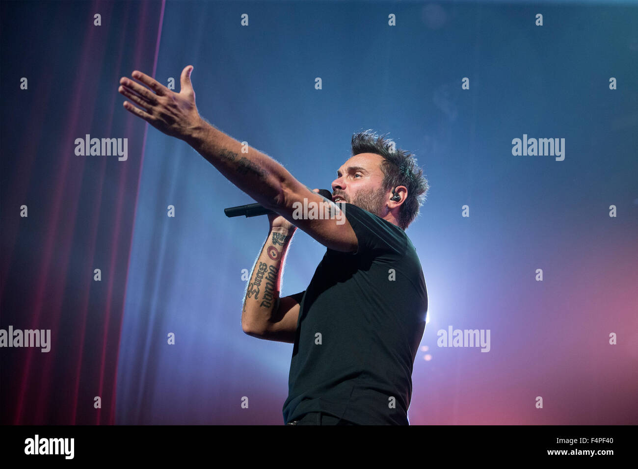Naples, Italy. 20th Oct, 2015. Nek Singer, songwriter, performs live ...