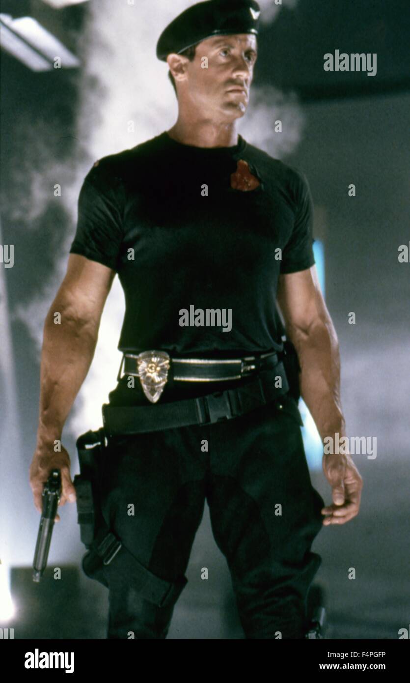 Demolition man 1993 sylvester stallone hi-res stock photography and ...