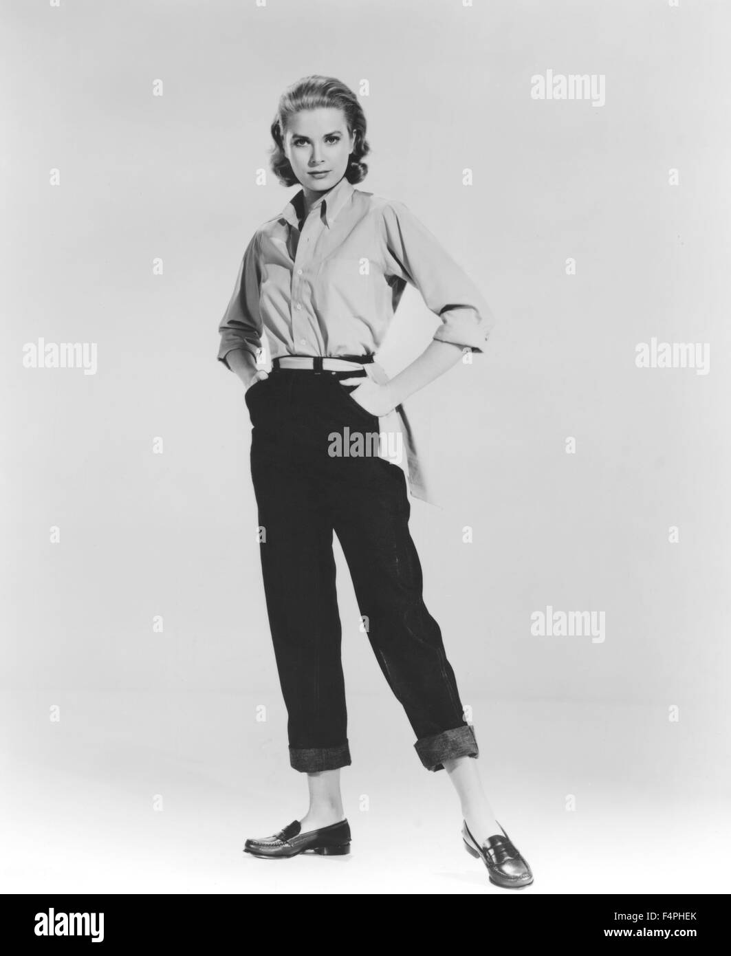 Grace Kelly / Rear Window / 1954 directed by Alfred Hitchcock ...