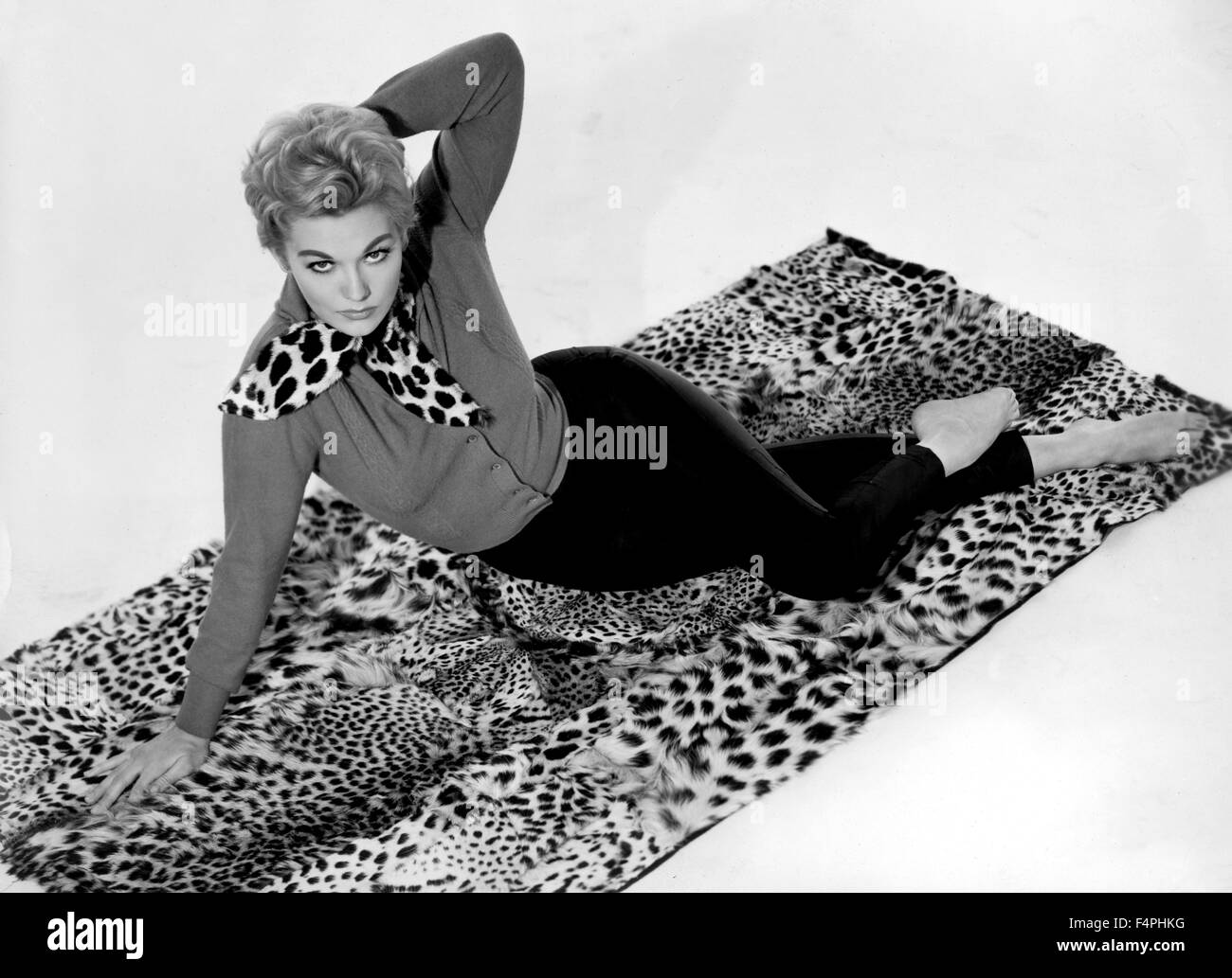 Kim Novak / Bell Book and Candle / 1958 directed by Richard Quine ...