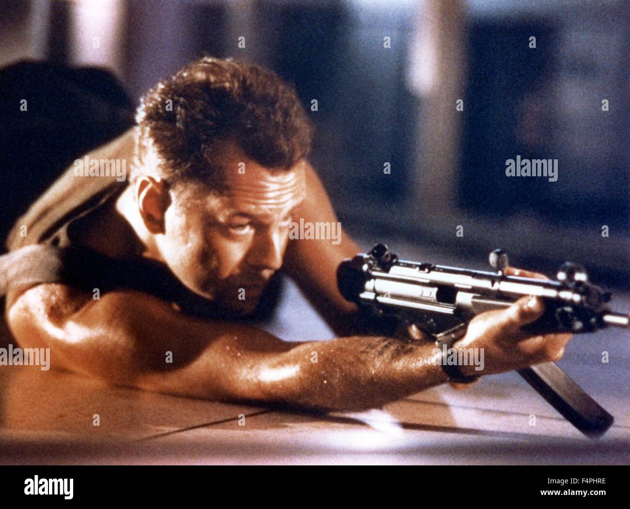 Bruce willis die hard hi-res stock photography and images - Alamy