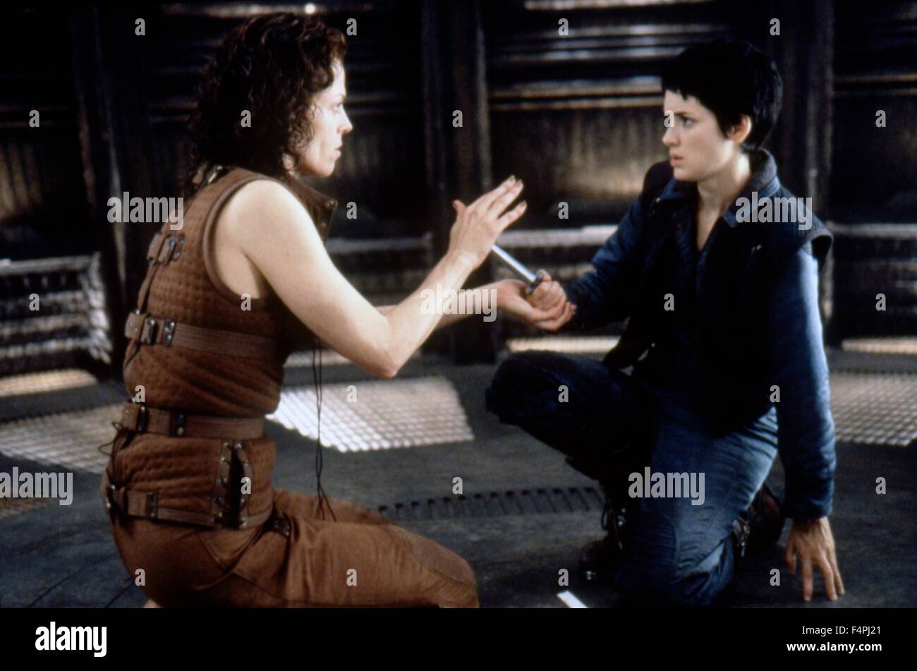 Sigourney Weaver and Winona Ryder / Alien: Resurrection / 1997 directed by Jean-Pierre Jeunet ...
