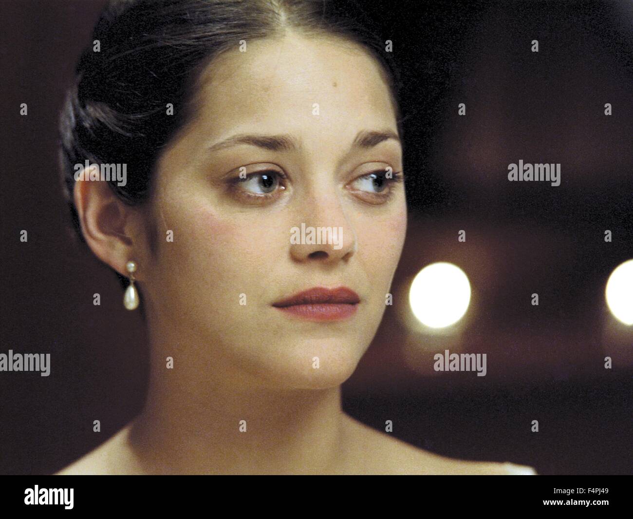 Marion Cotillard / Big Fish / 2003 directed by Tim Burton [Columbia ...