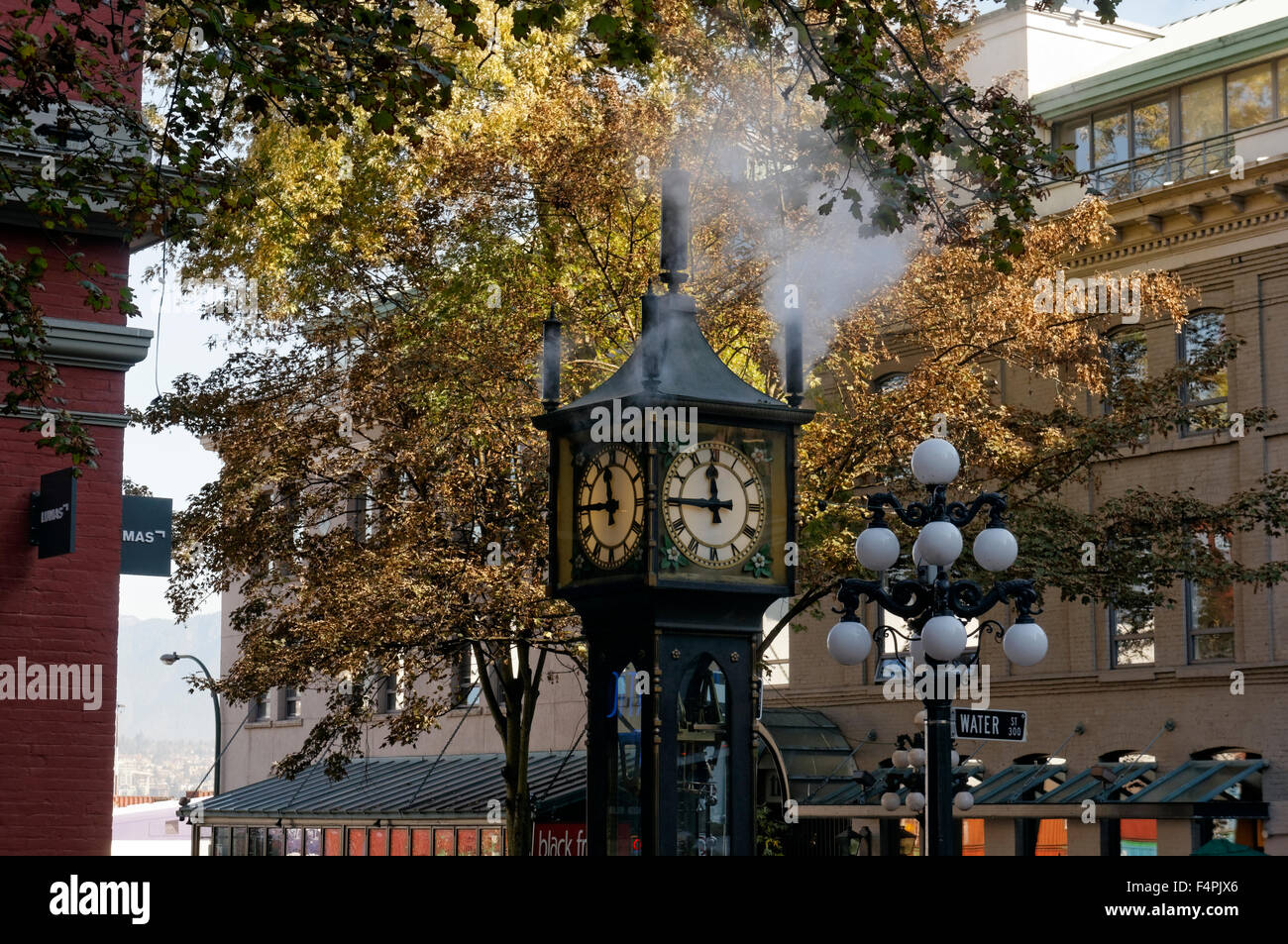 Historic Steam Clock In Gastown Stock Photos & Historic Steam Clock In ...