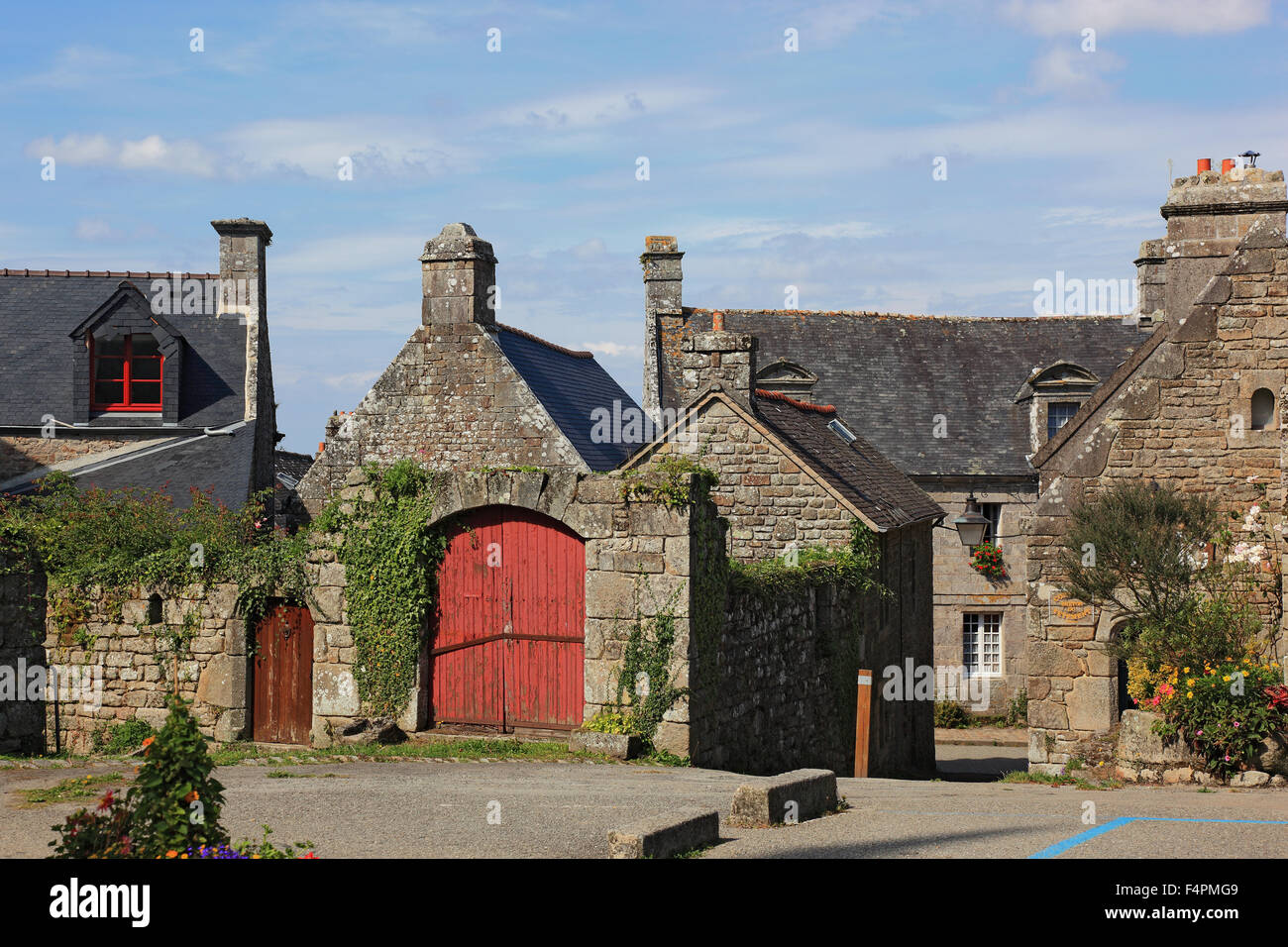 France, Brittany, houses in the medieval village Locronan Stock Photo ...