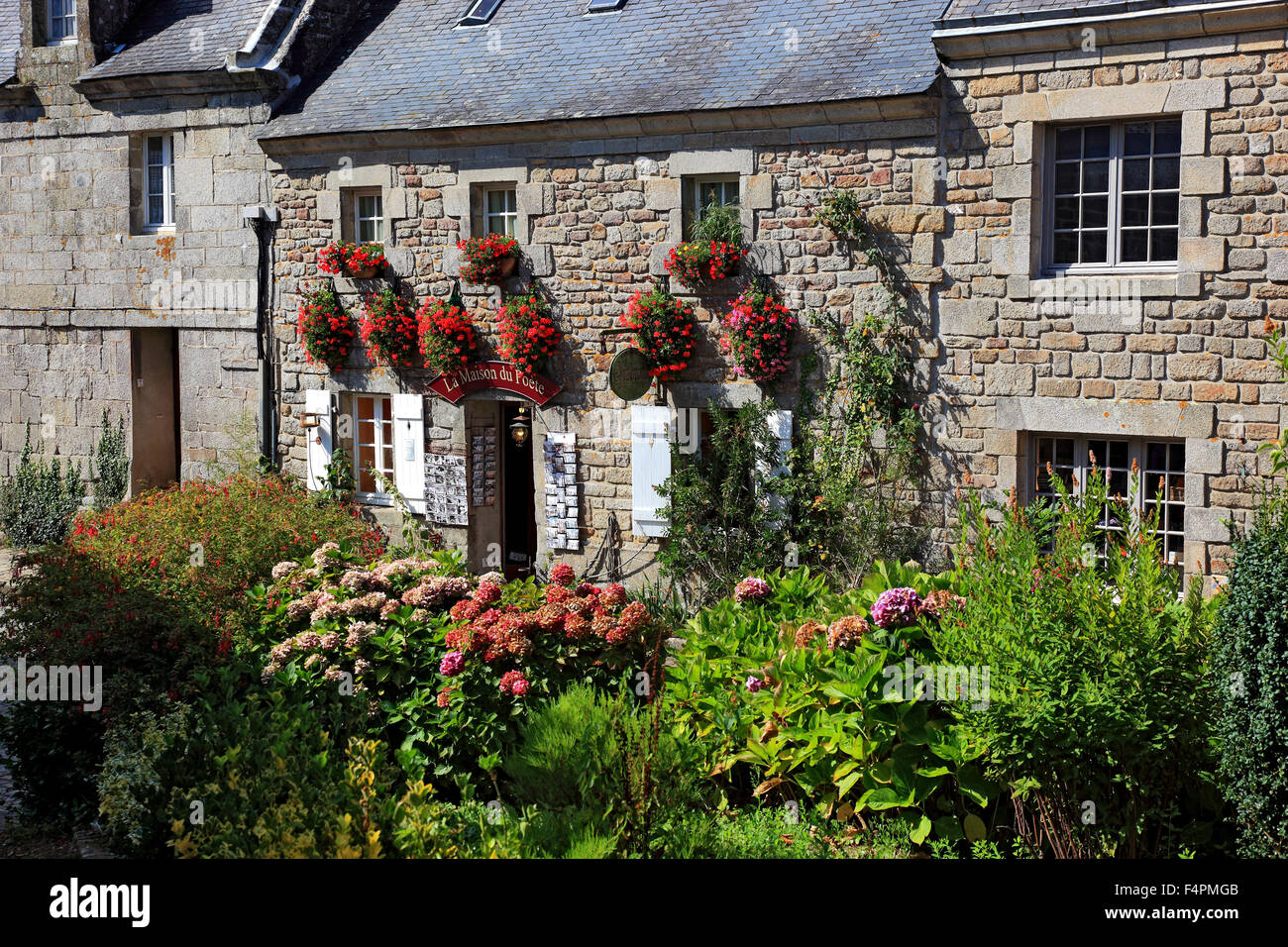 France, Brittany, houses in the medieval village Locronan Stock Photo ...