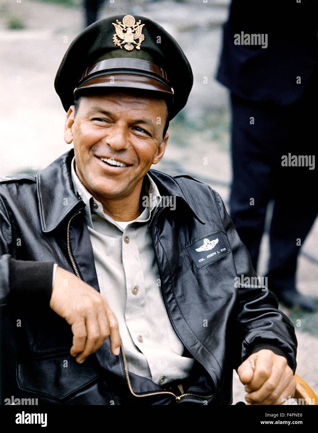 On the set, Frank Sinatra / Von Ryan's Express / 1965 directed by Mark ...