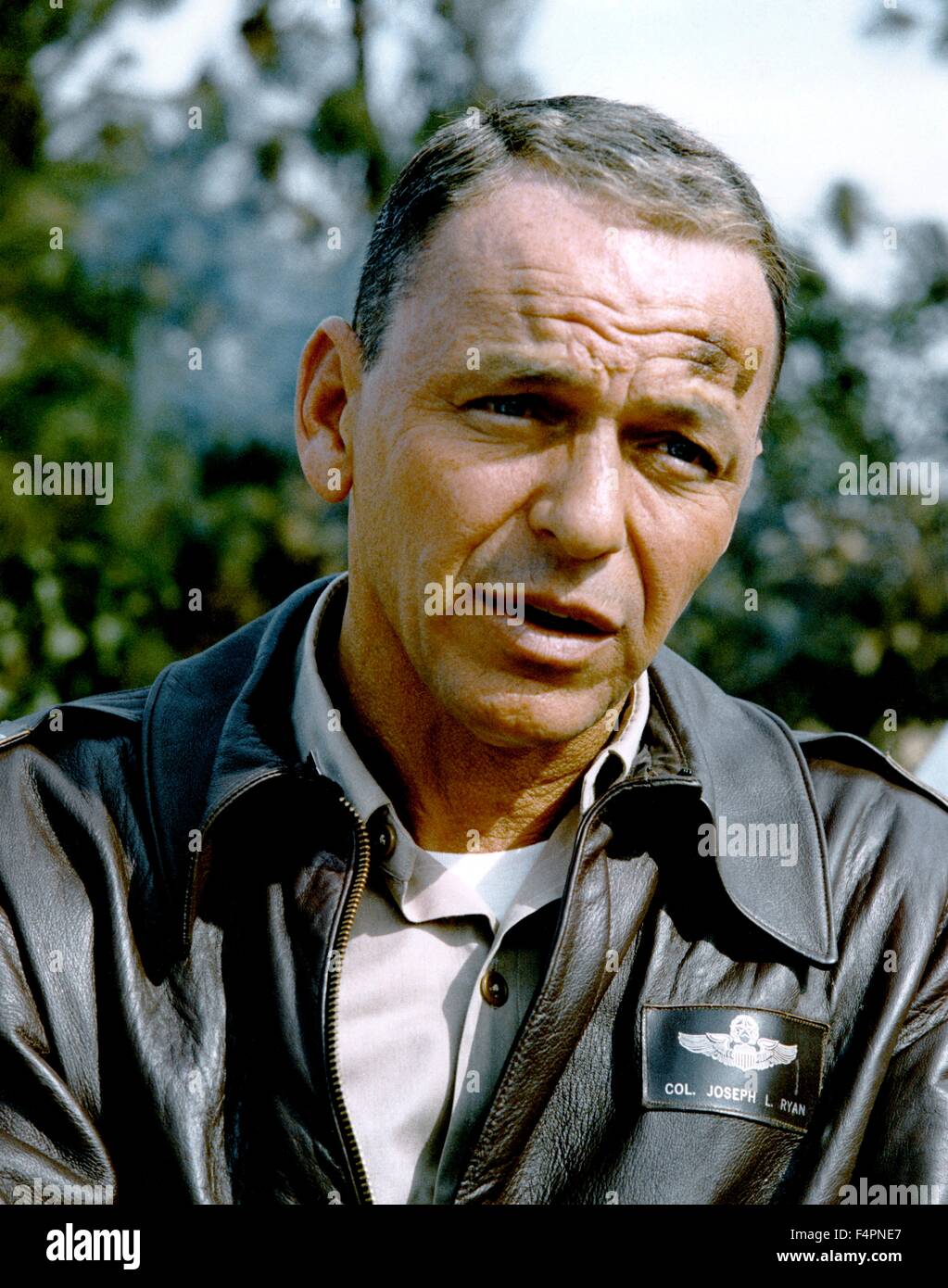 On the set, Frank Sinatra / Von Ryan's Express / 1965 directed by Mark ...