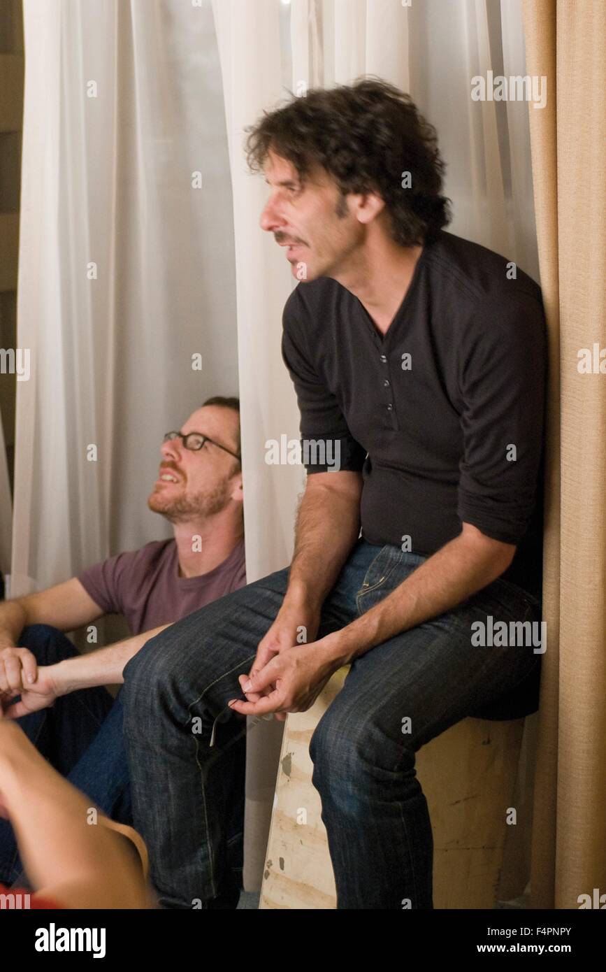 On the set, Ethan and Joel Coen / Burn After Reading / 2008 directed by Coen Brothers [Macall ...