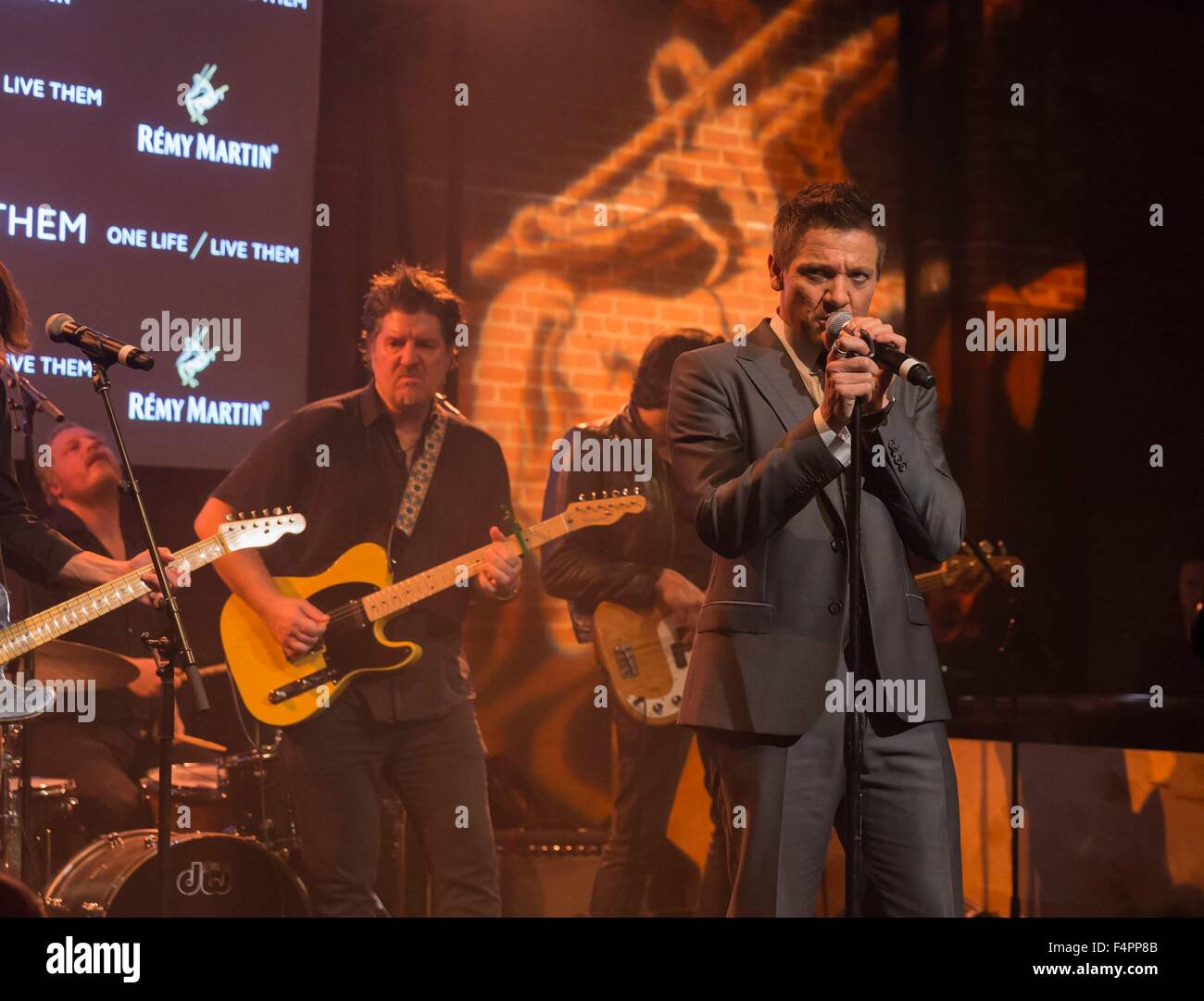 New York, NY, USA. 20th Oct, 2015. Jeremy Renner at arrivals for Remy ...