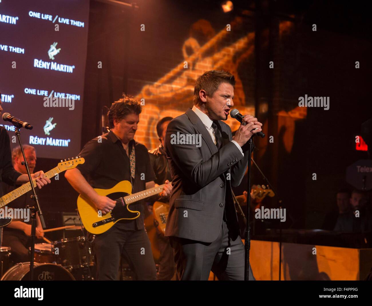 New York, NY, USA. 20th Oct, 2015. Jeremy Renner at arrivals for Remy ...