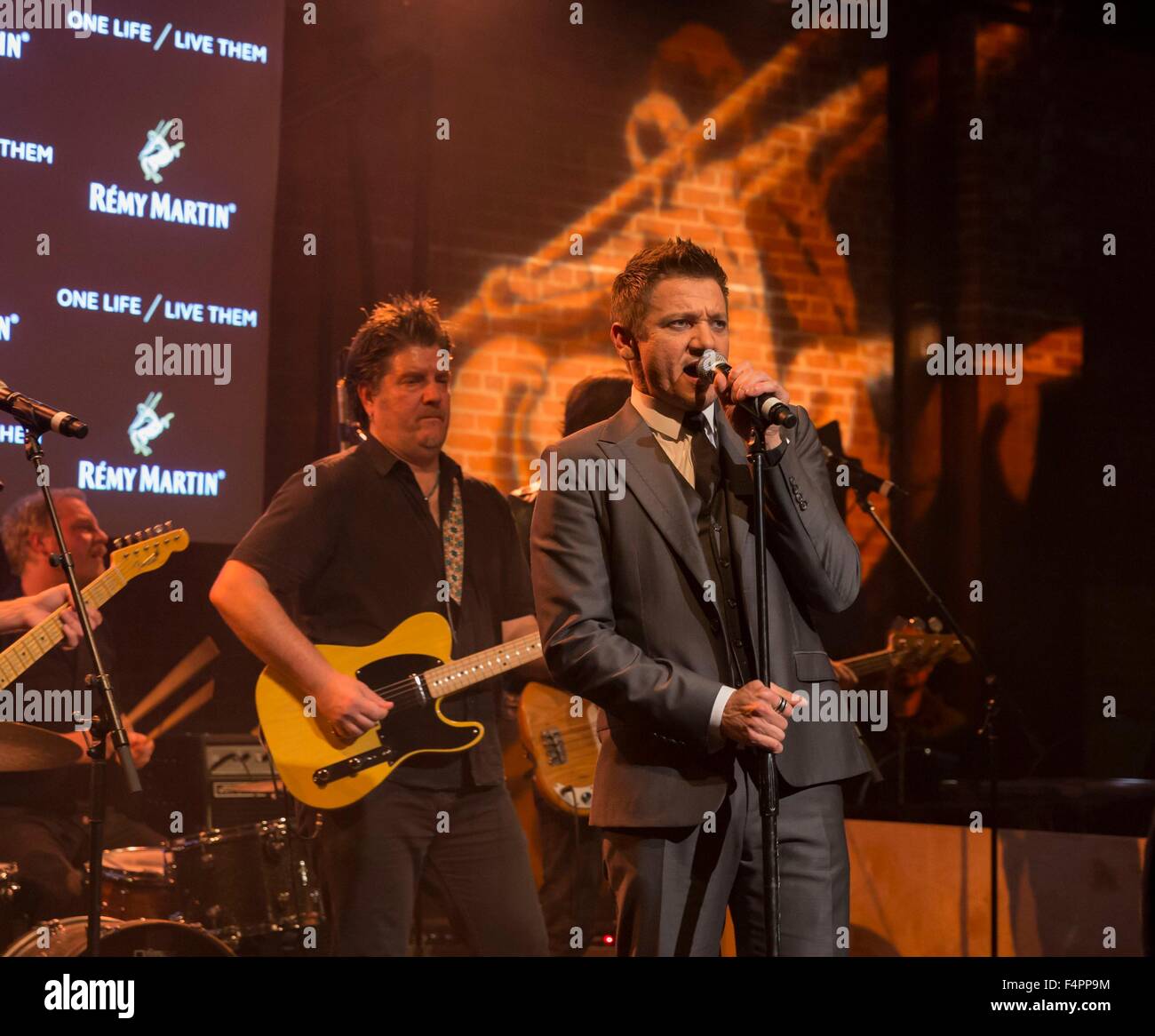 New York, NY, USA. 20th Oct, 2015. Jeremy Renner at arrivals for Remy ...