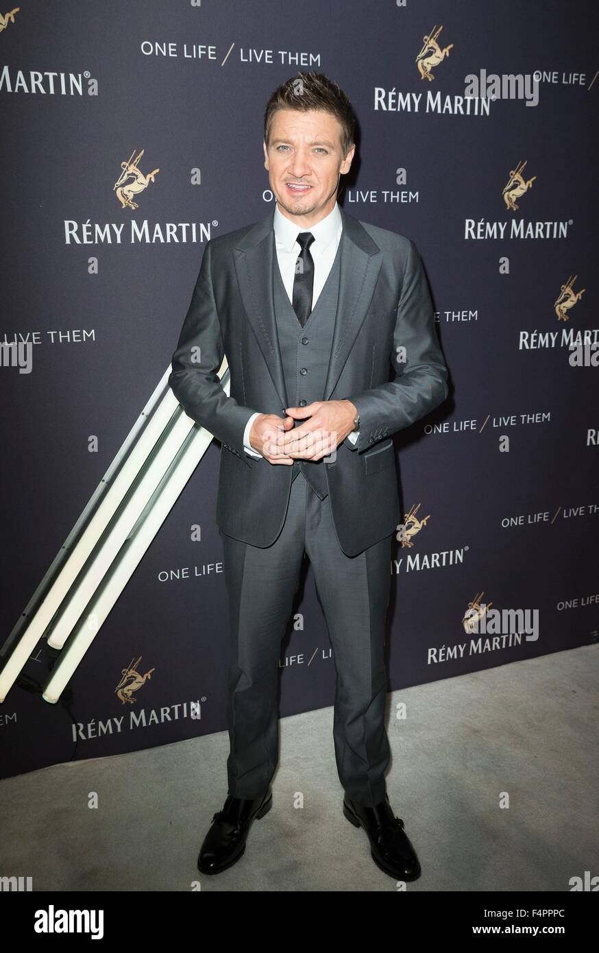 New York, NY, USA. 20th Oct, 2015. Jeremy Renner at arrivals for Remy ...