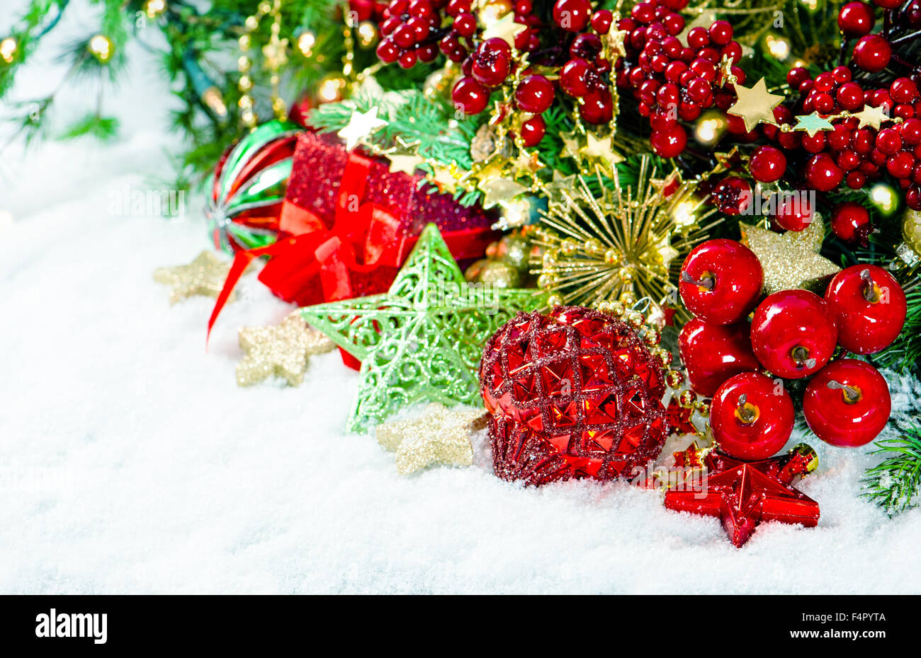 Red and green christmas colors hi-res stock photography and images - Alamy