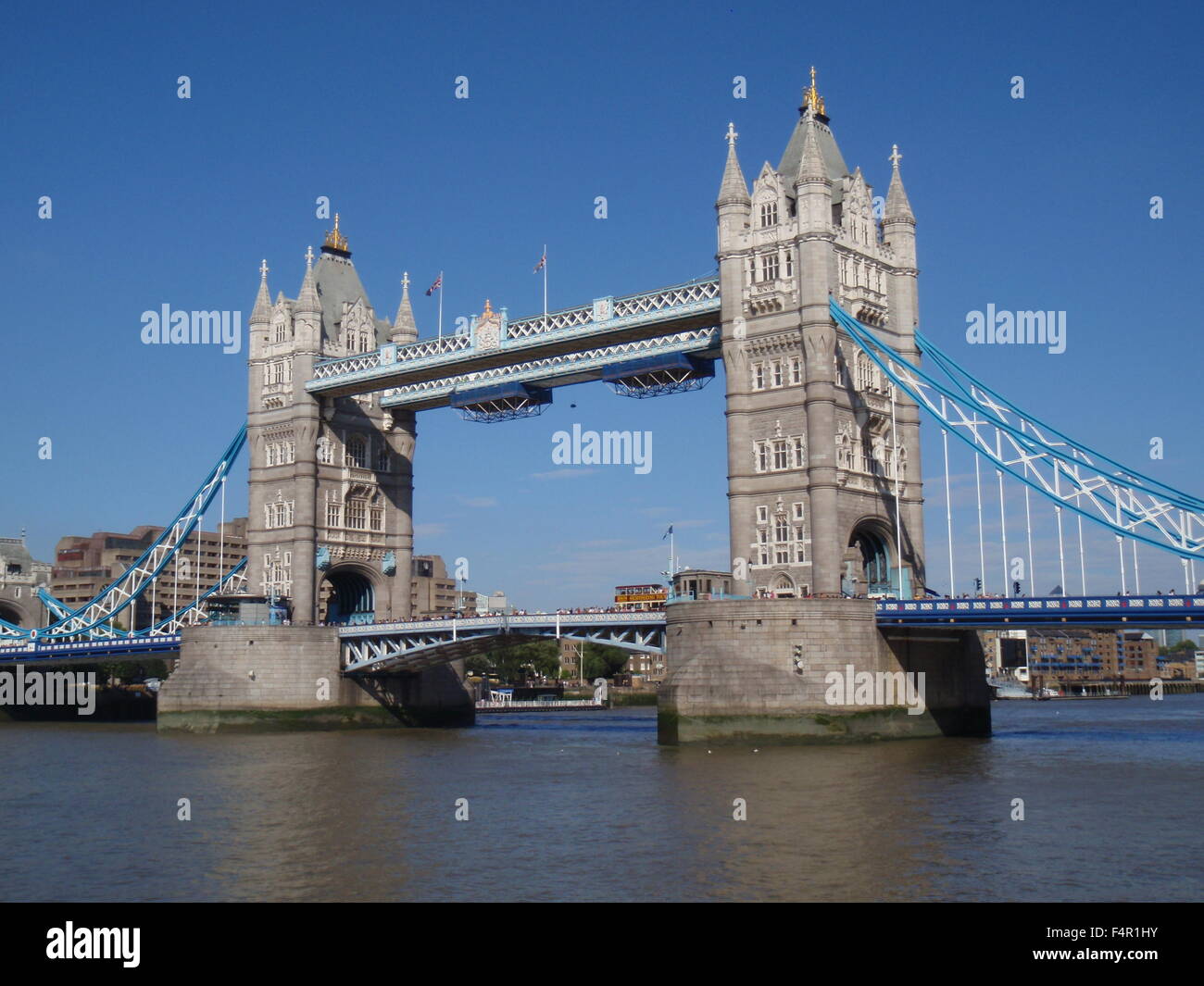 Historic london bridge hi-res stock photography and images - Alamy