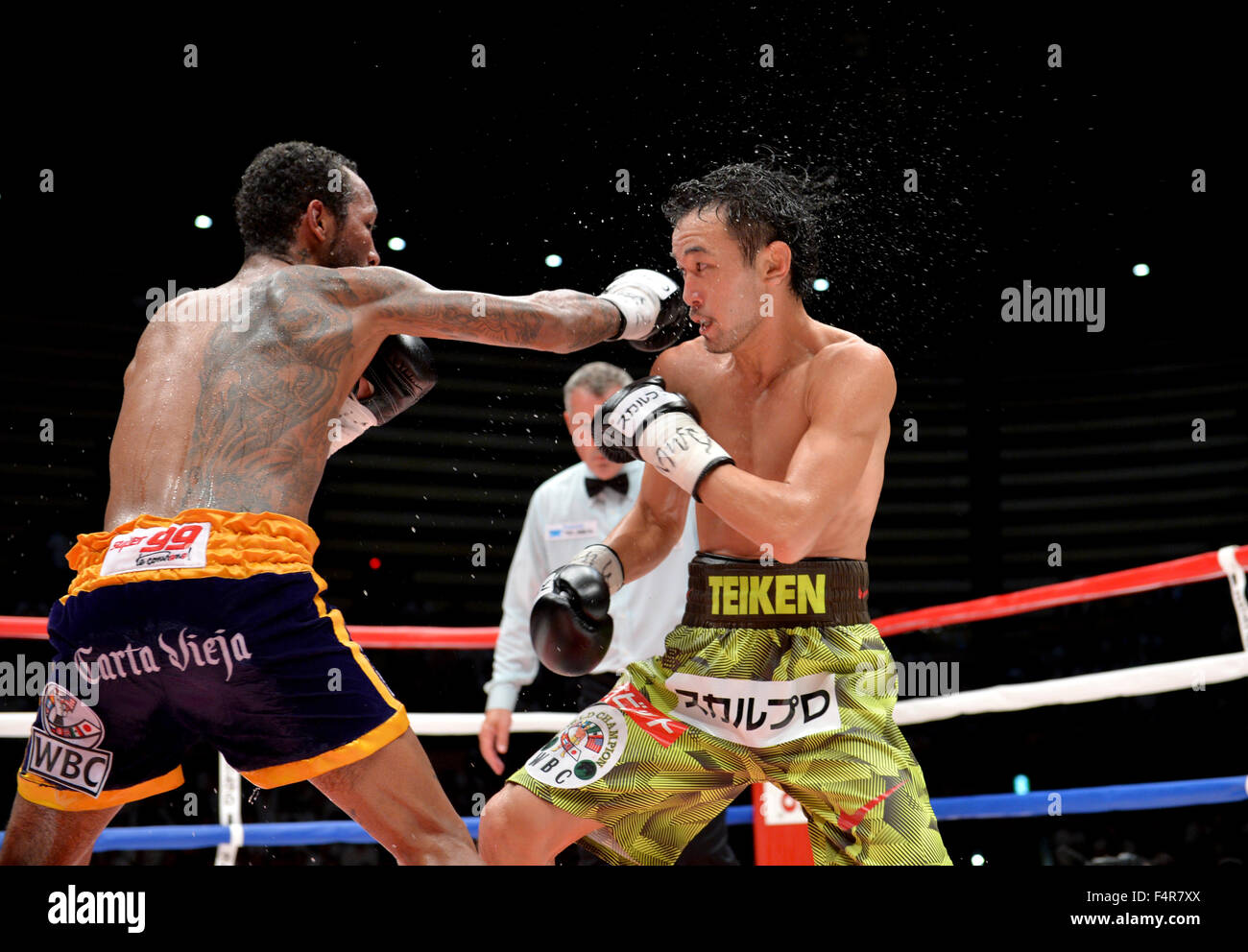 Tokyo, Japan. 22nd Sep, 2015. (L-R) Anselmo Moreno (PAN), Shinsuke ...