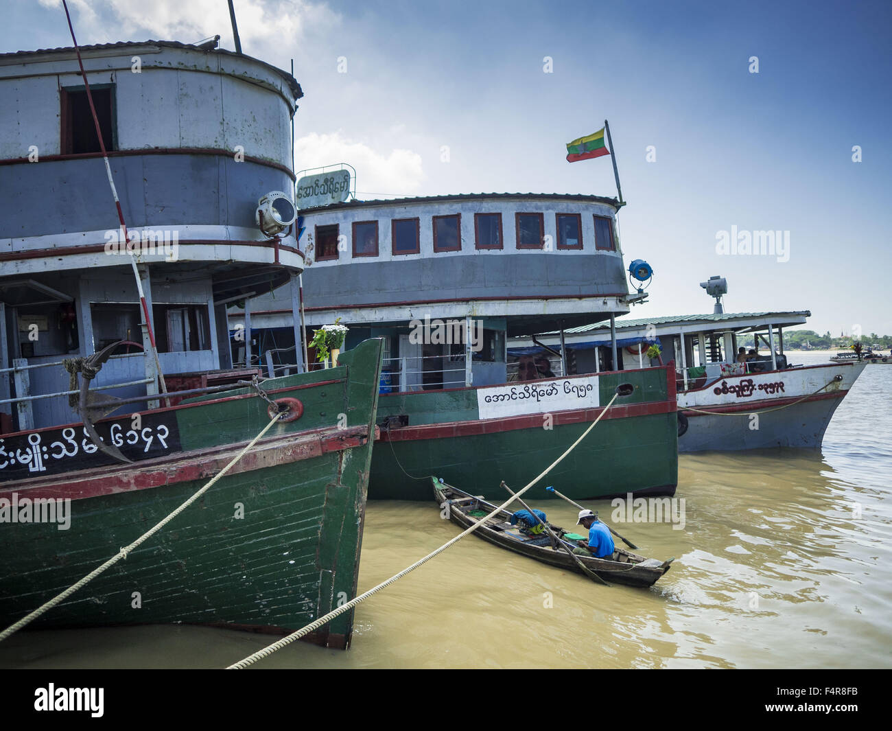 Yangon, Yangon Division, Myanmar. 22nd Oct, 2015. A boat moored to a ...
