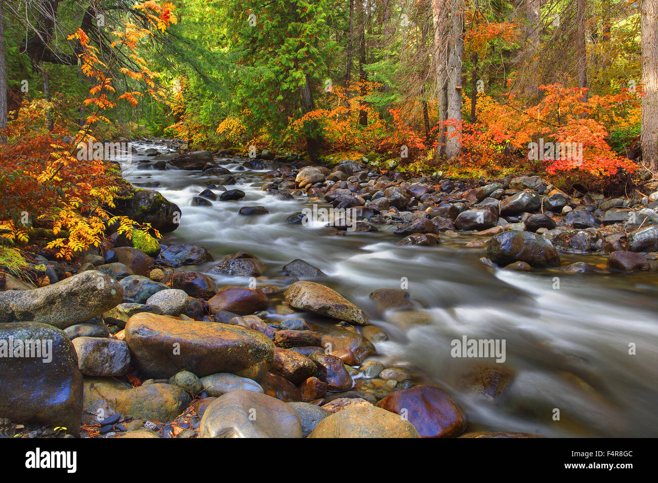 Leavenworth, Central Washington, Wenatchee, Icicle River, fall, autumn ...