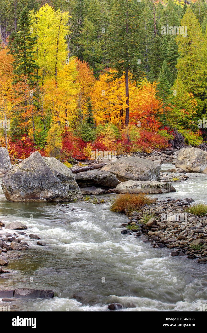 Leavenworth, Central Washington, Wenatchee, Icicle River, fall, autumn ...