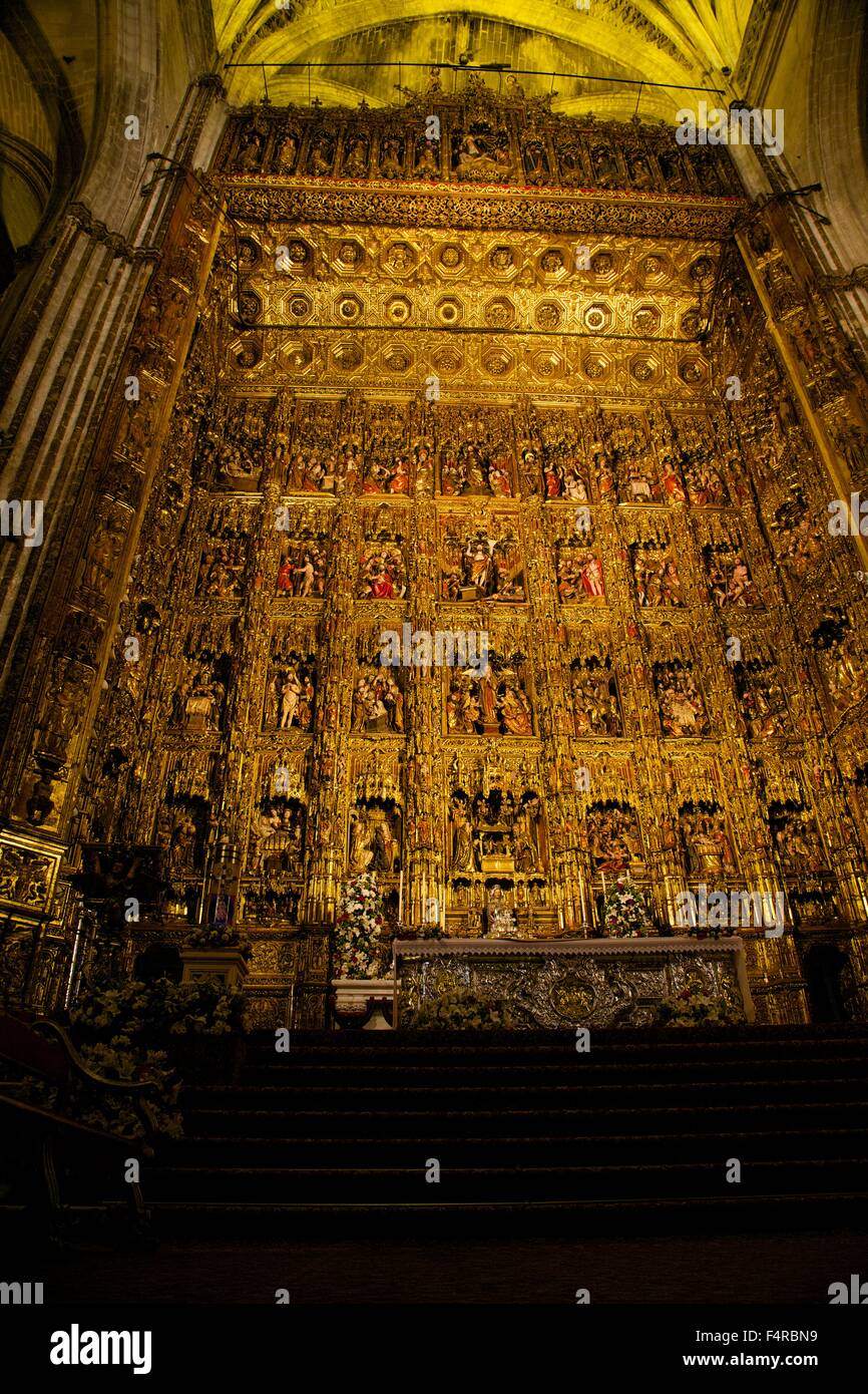 Retablo Mayor, reredos gilded relief panels, Seville Cathedral ...