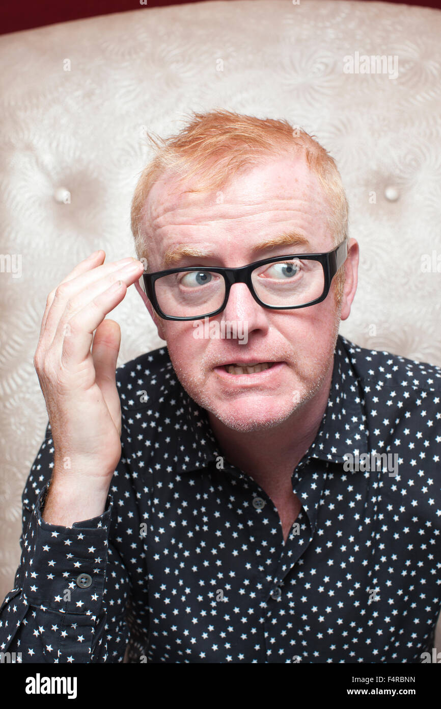 Tfi friday tv hi-res stock photography and images - Alamy