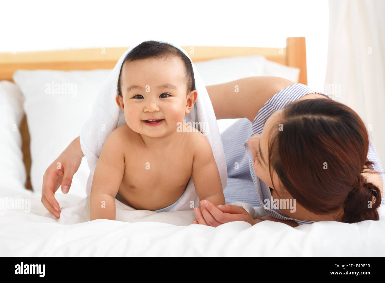 Mother and baby Stock Photo - Alamy