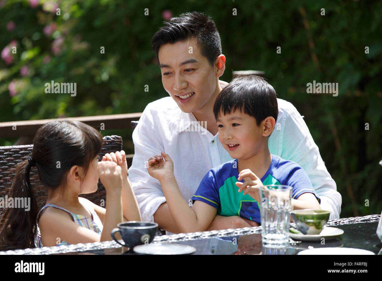 Girls afternoon tea hi-res stock photography and images - Alamy