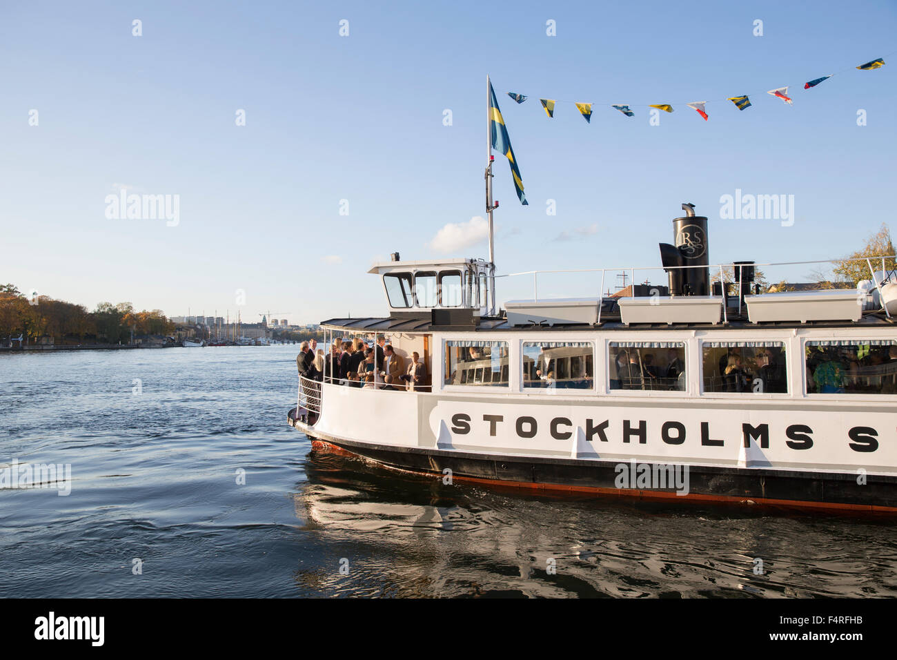 Party on sea hi-res stock photography and images - Alamy