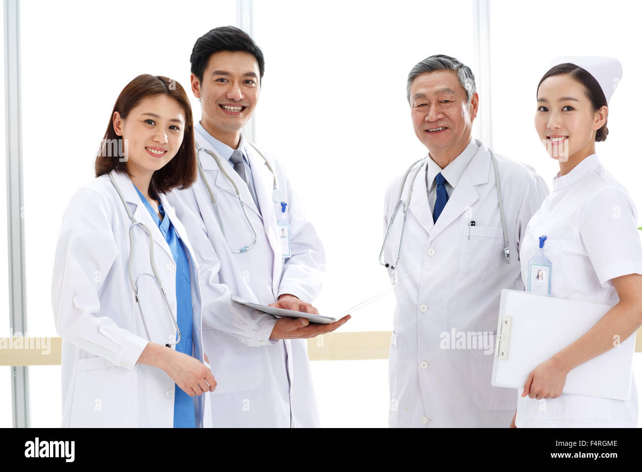 Chinese healthcare worker hi-res stock photography and images - Alamy