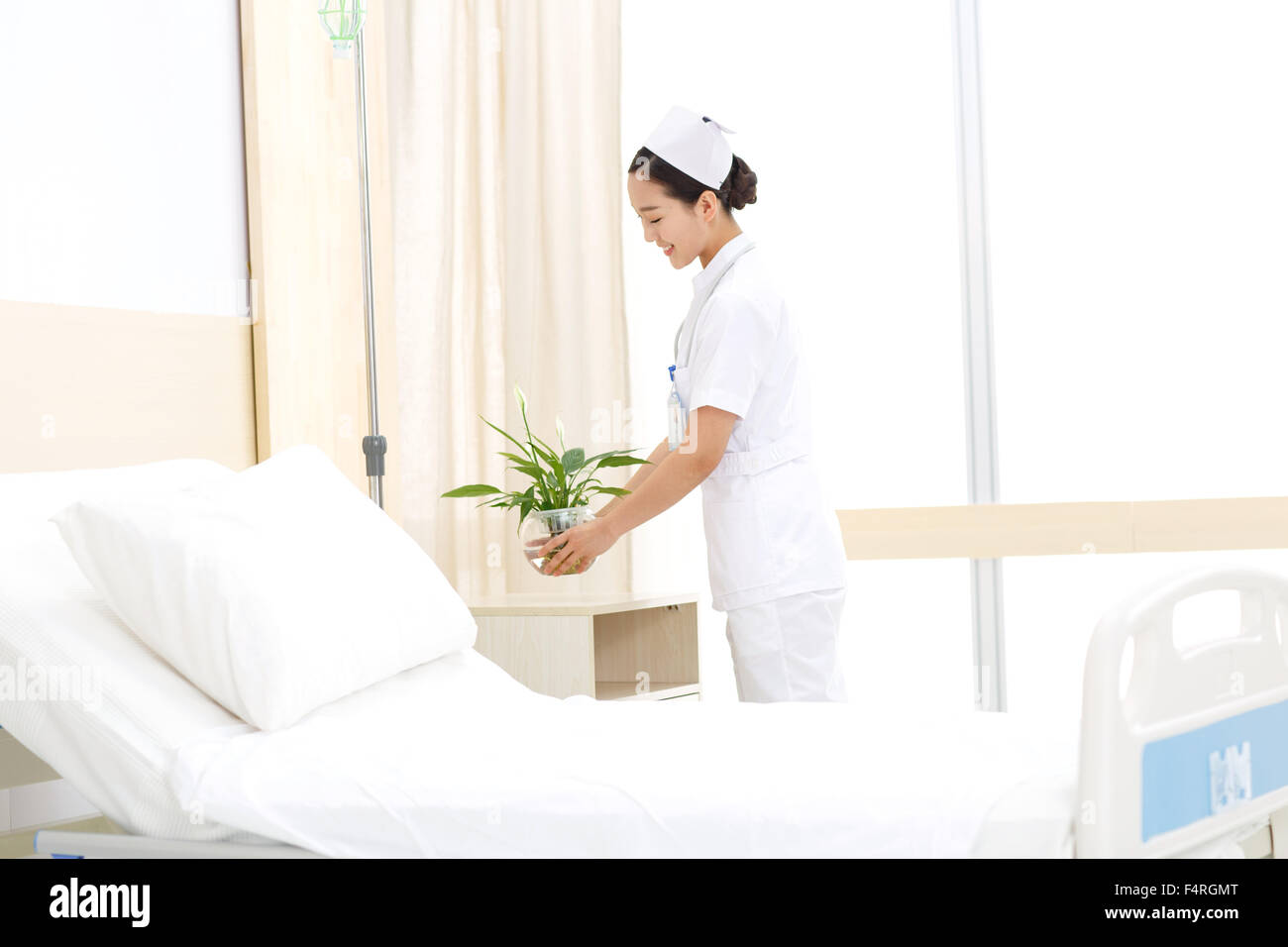 Female ward hi-res stock photography and images - Alamy