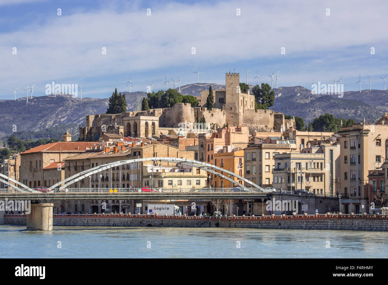 Ebro river spain castle bridge hi-res stock photography and images - Alamy