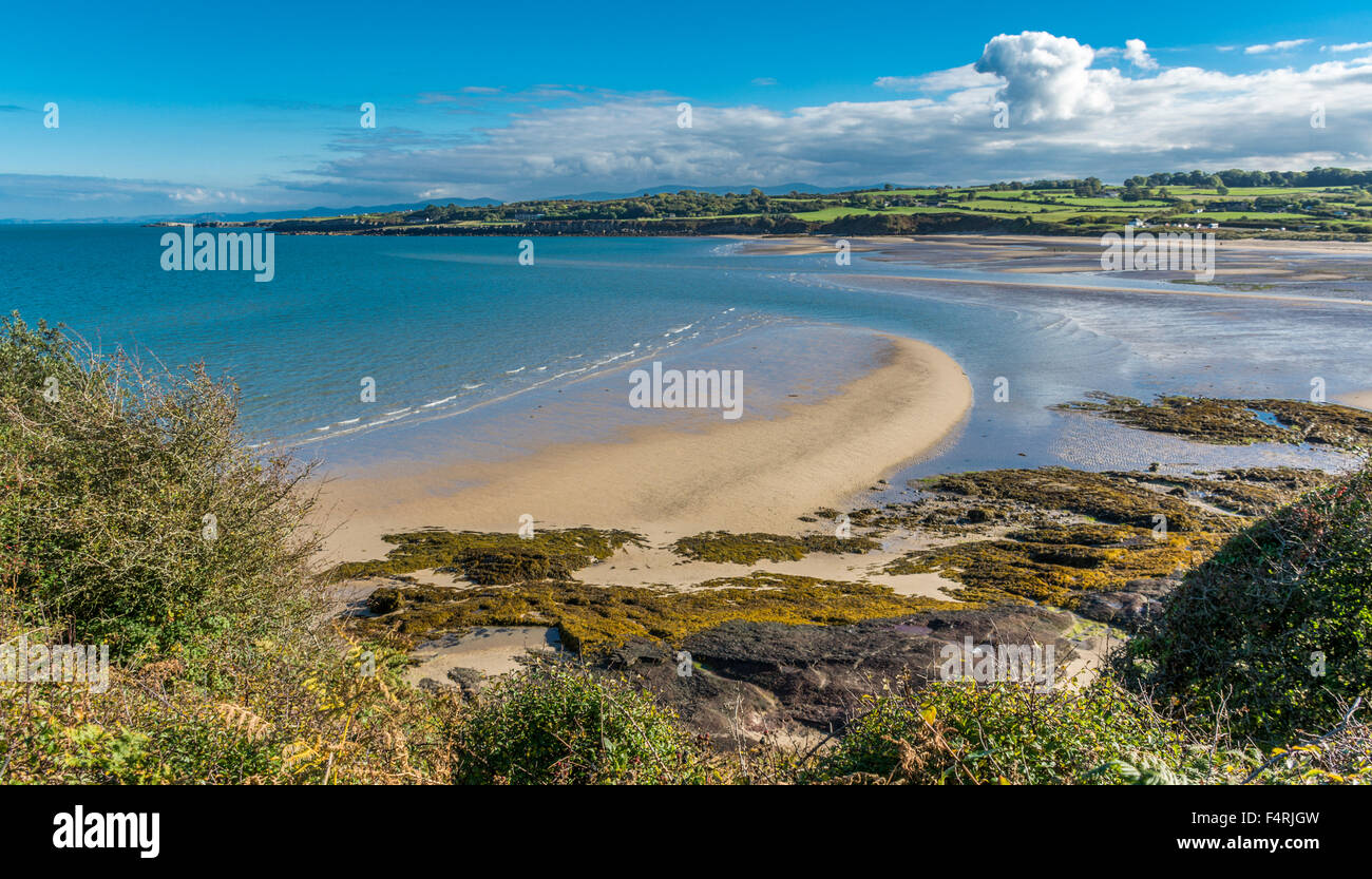 Outgoing tide on Lligwy Bay, Isle of Anglesey, North Wales, UK. Taken ...