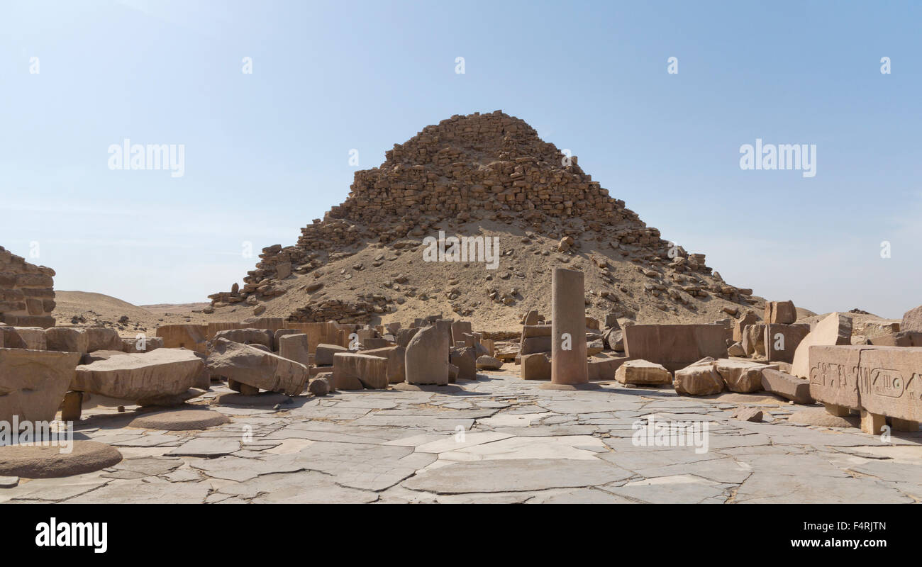 Black basalt building hi-res stock photography and images - Alamy