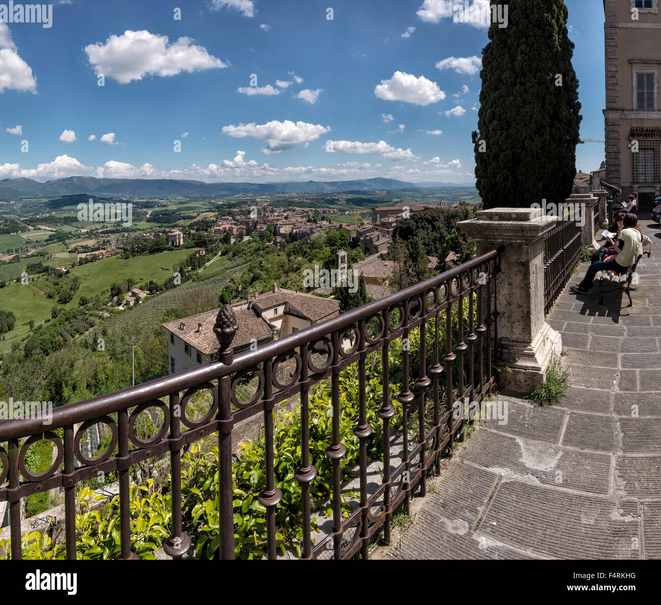 Todi hi-res stock photography and images - Alamy