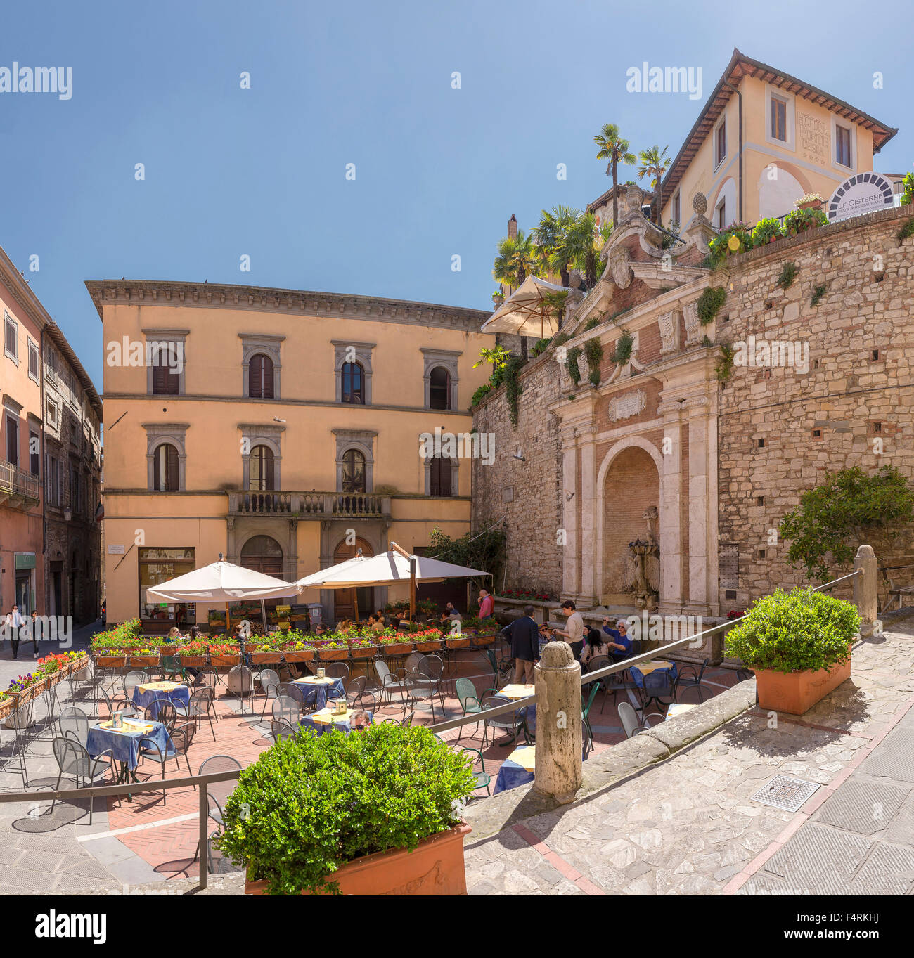 Italy, Europe, Umbria, Todi, city, village, spring, people, Corso ...