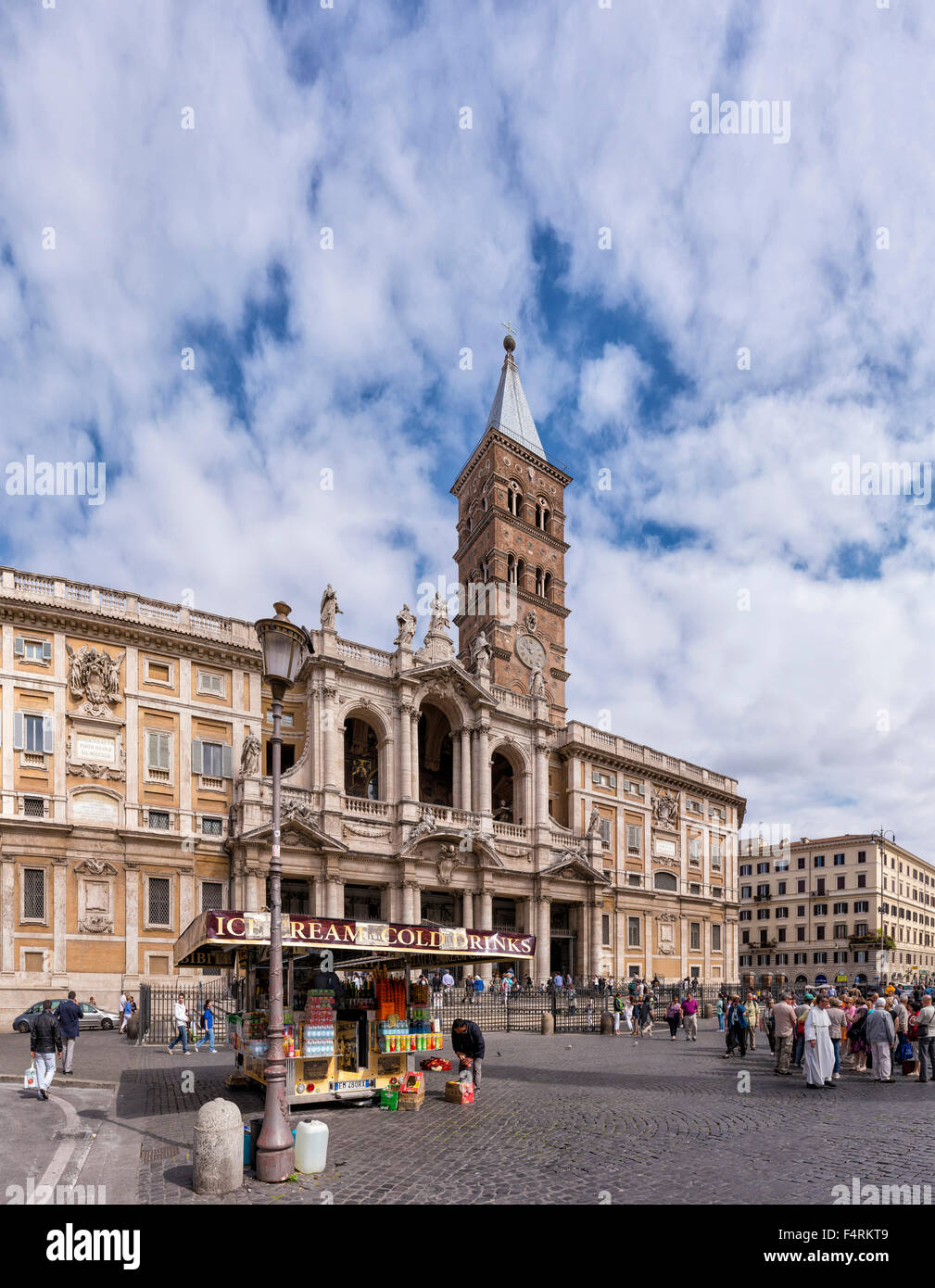 Santa maria maggiore square hi-res stock photography and images - Alamy