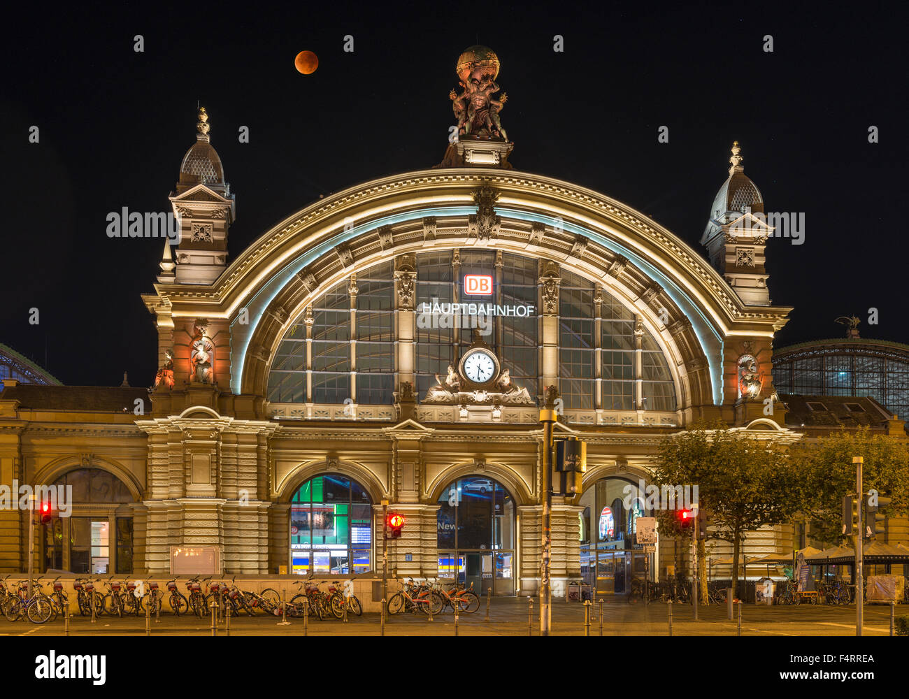 Total lunar eclipse above central station entrance, Frankfurt am Main ...