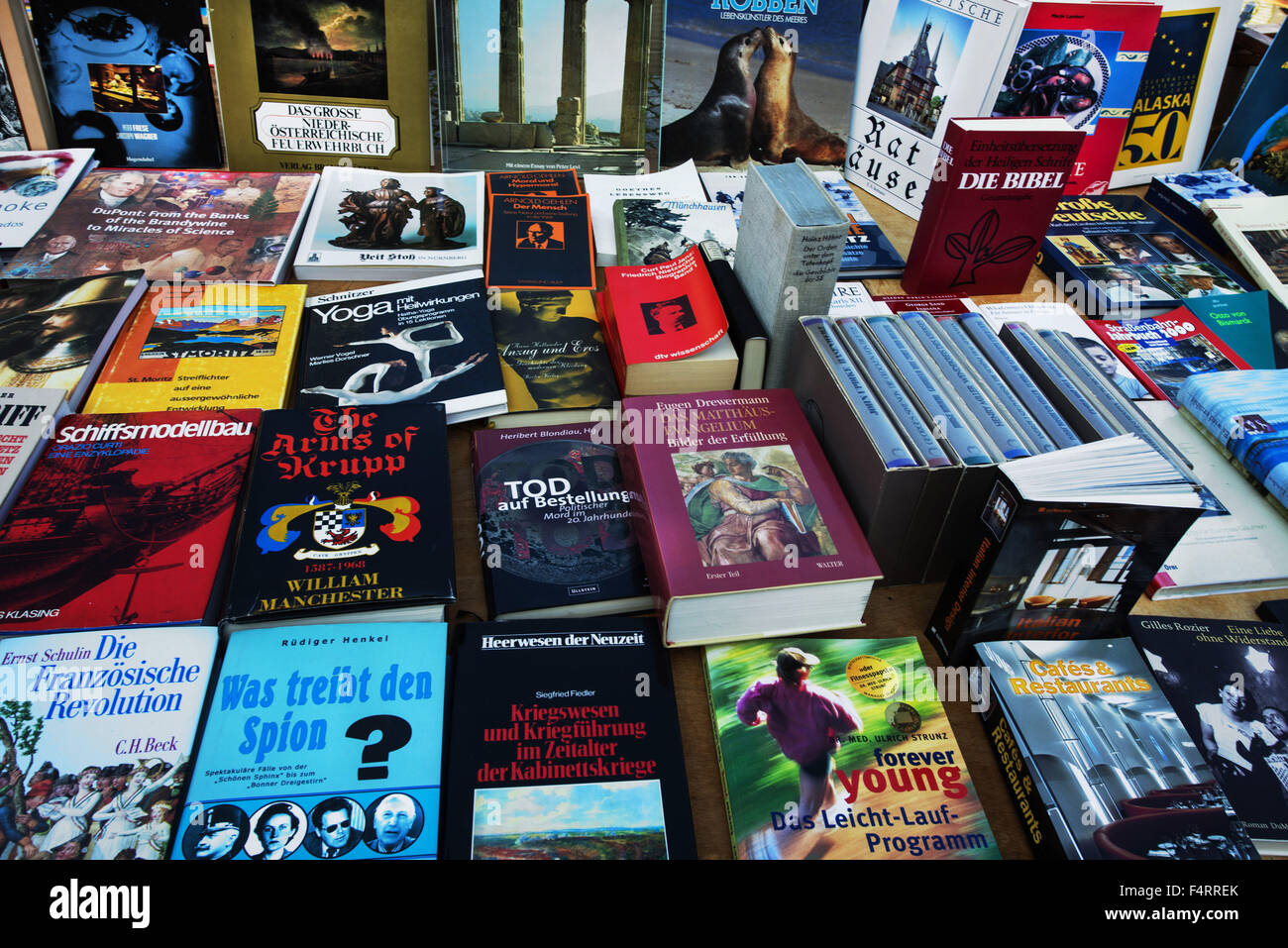 Book market, many German books Stock Photo - Alamy