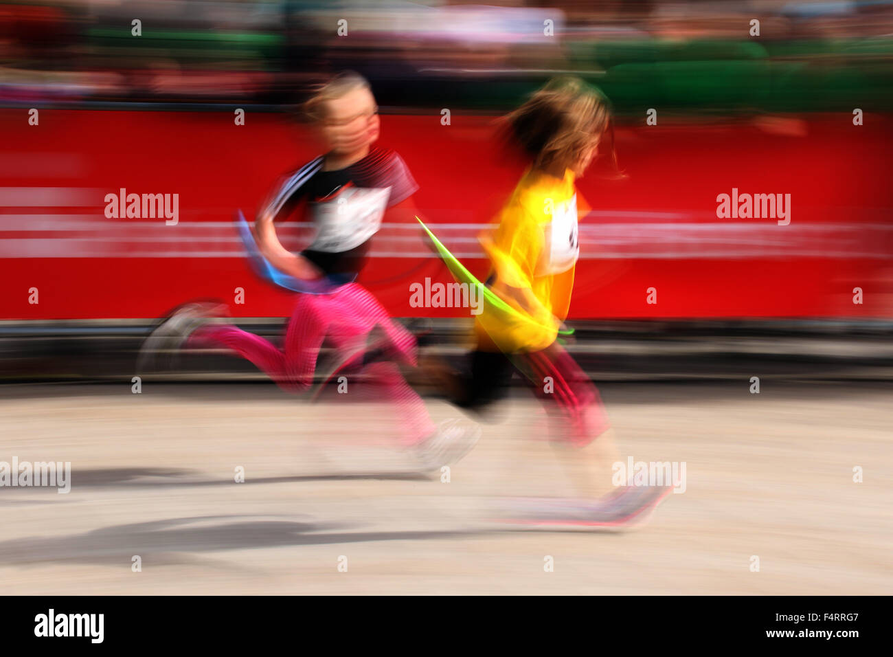 Sprinting contest hi-res stock photography and images - Alamy
