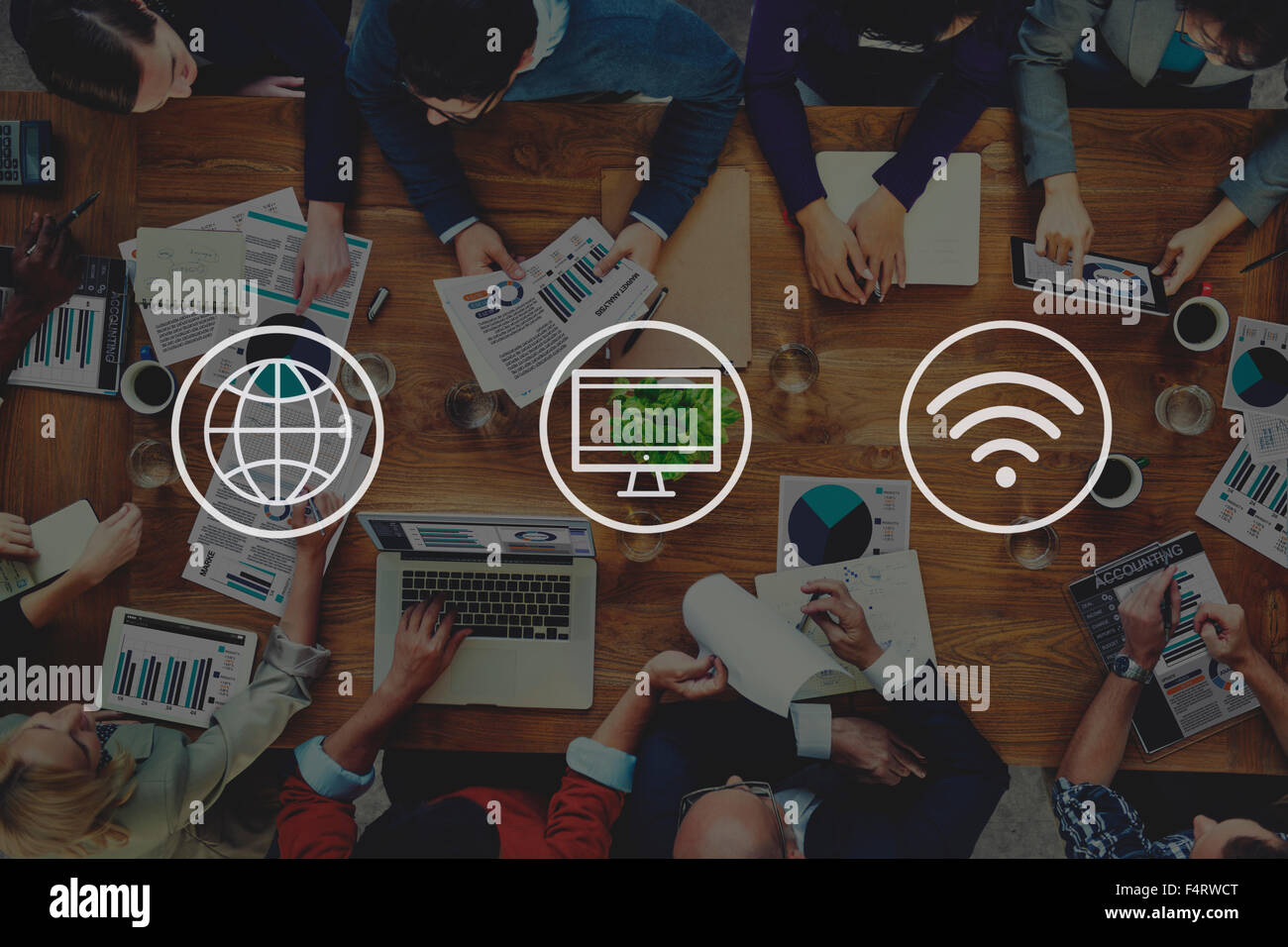 Global Worldwide Digital Modern Connection Concept Stock Photo - Alamy