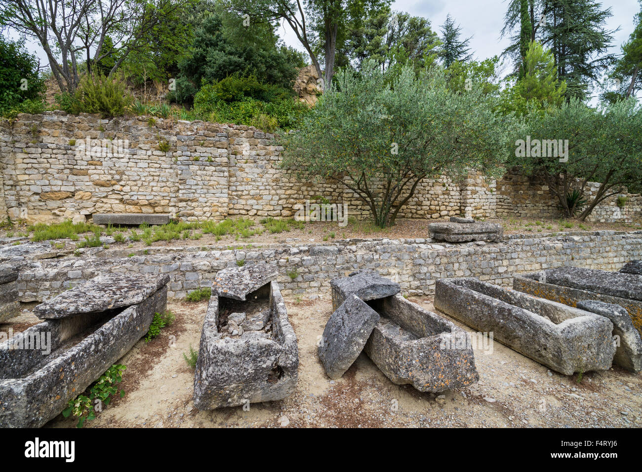 Vaison La Romaine, Provence, France Stock Photo - Alamy