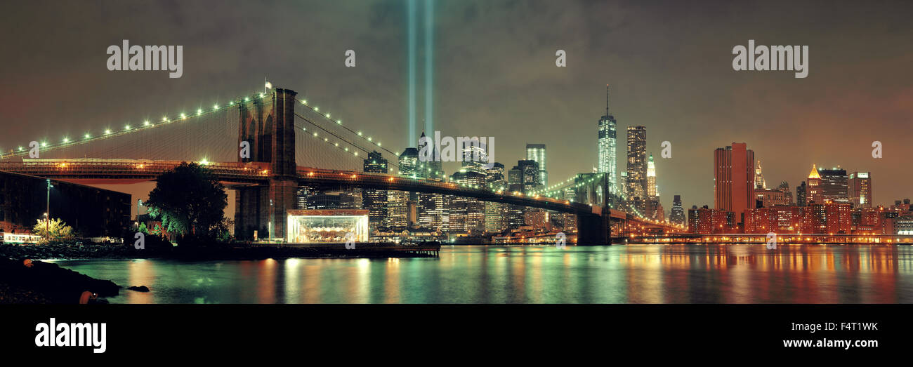 New York City downtown Brooklyn Bridge and september 11 tribute at ...