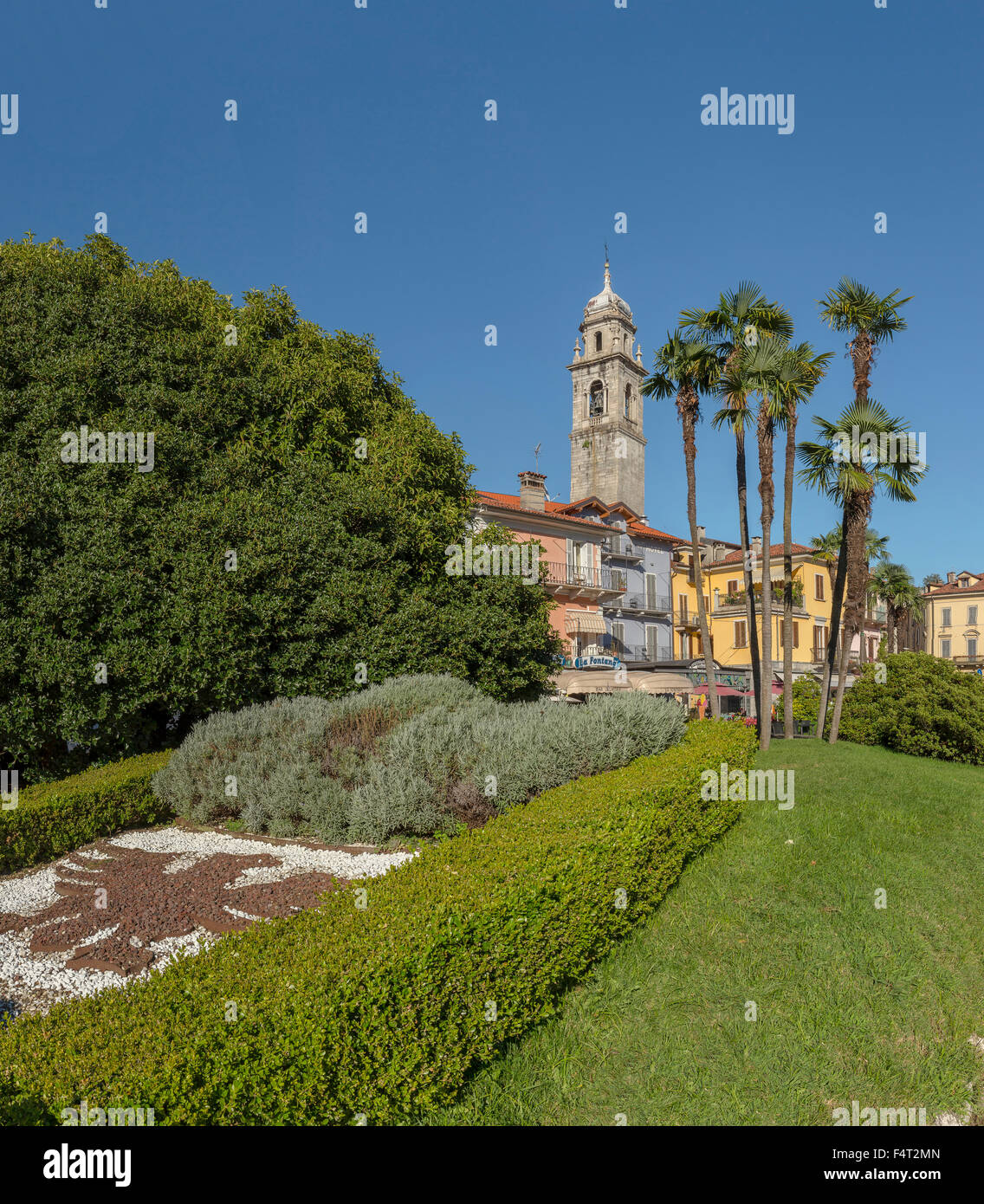Italy, Europe, Verbania, Piemonte, Piedmont, Piazza Guiseppe Garibaldi ...