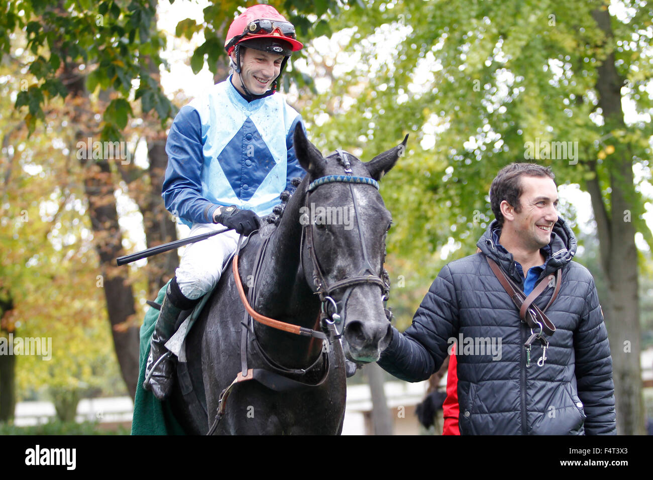 Auteuil Racecourse, Paris, France. 22nd Oct, 2015. Prix Mid Dancer ...