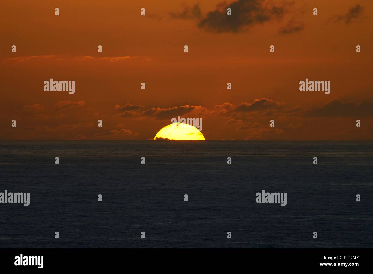 Green sun ray Stock Photo - Alamy