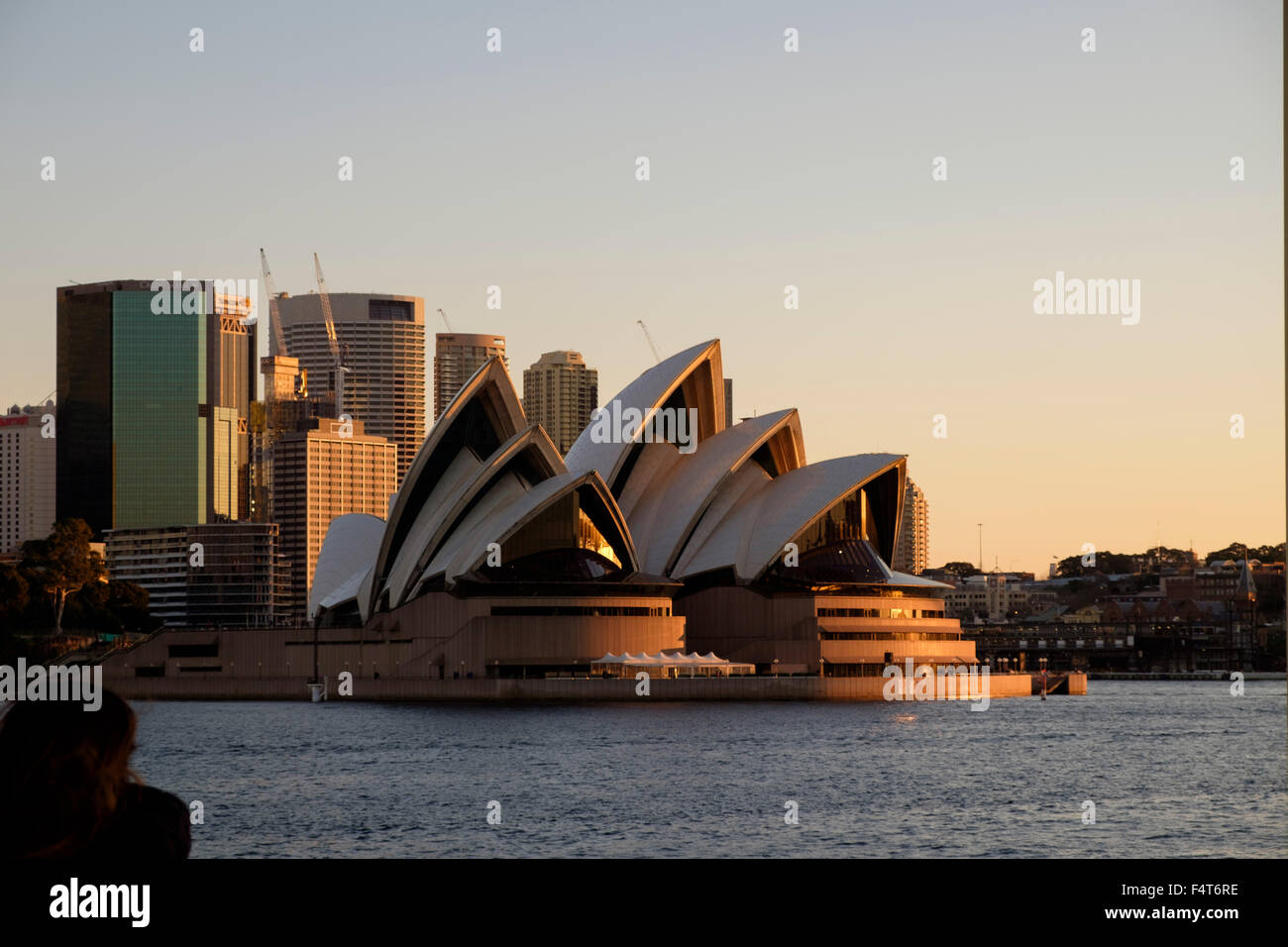 Sydney skyline & the Sydney Opera House Stock Photo - Alamy